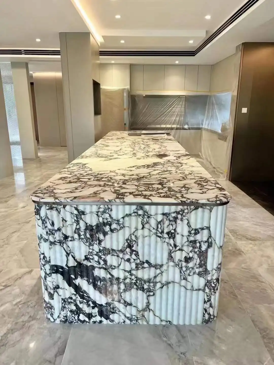 Calacatta Marble Coffee Table - Elegant Purple Viola