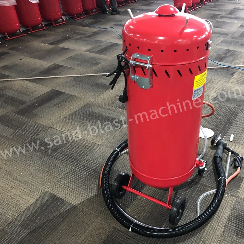 28 Gal Abrasive Vacuum Sand Blast Machine - Easy to Operate