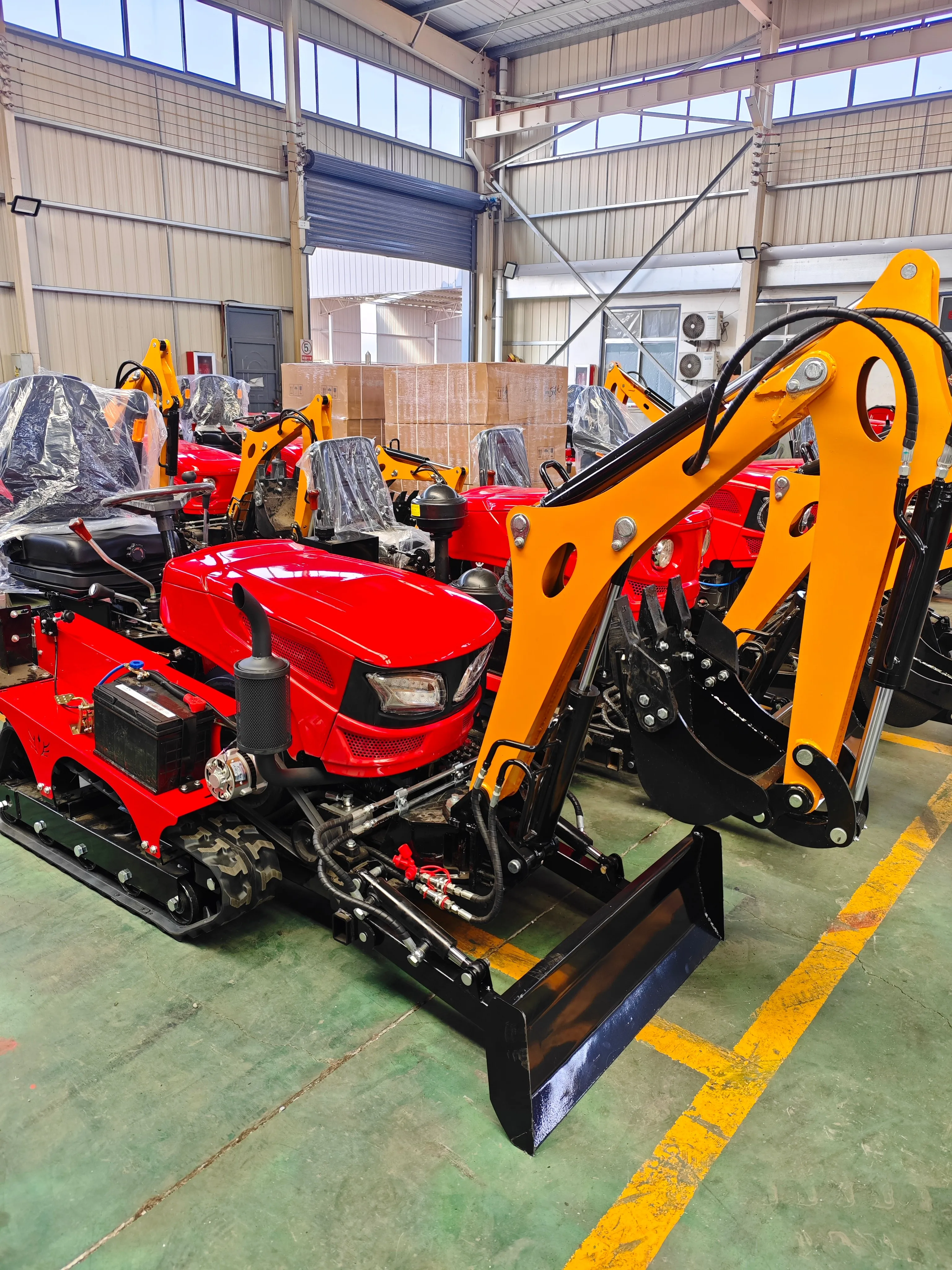 Mini Farm 4WD Teactor Tractors EPA Euro5 Engine Compact Crawler Tractor ...