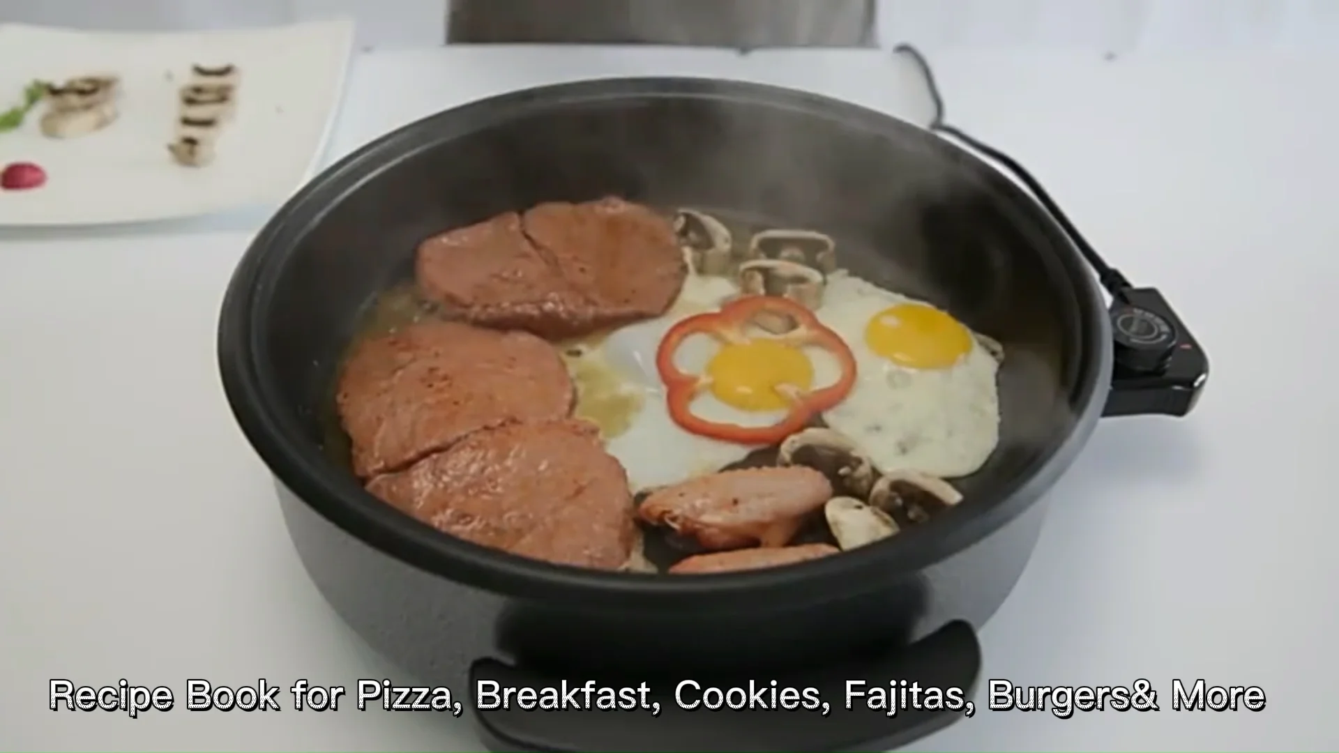 Round Black Multi Cooker With Tempered Glass Cover Electric Teppanyaki ...