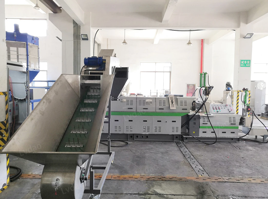 Single Screw Water Cooling Recycle Pe Plastic Film Granulator Pelletier ...