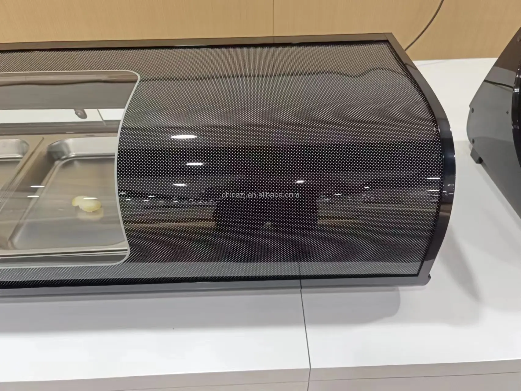 62L Sushi Showcase - Efficient Display & Cooling Solution