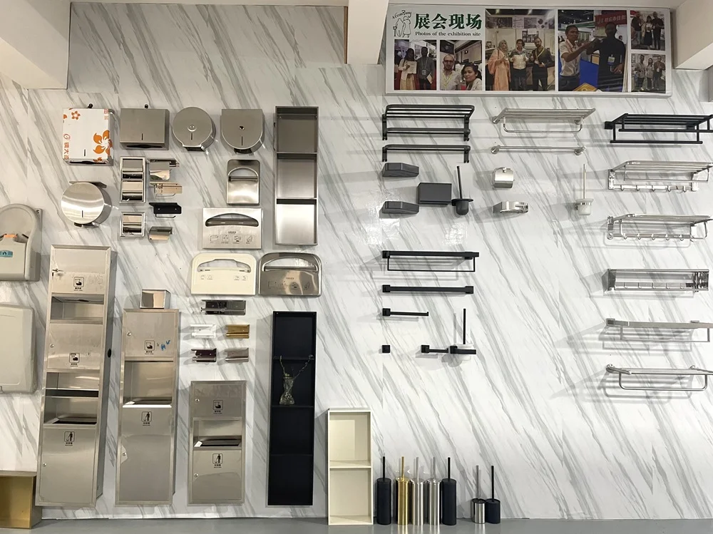 Modern SUS304 Stainless Steel Wall Mounted 23 Inches Single Towel Bar ...