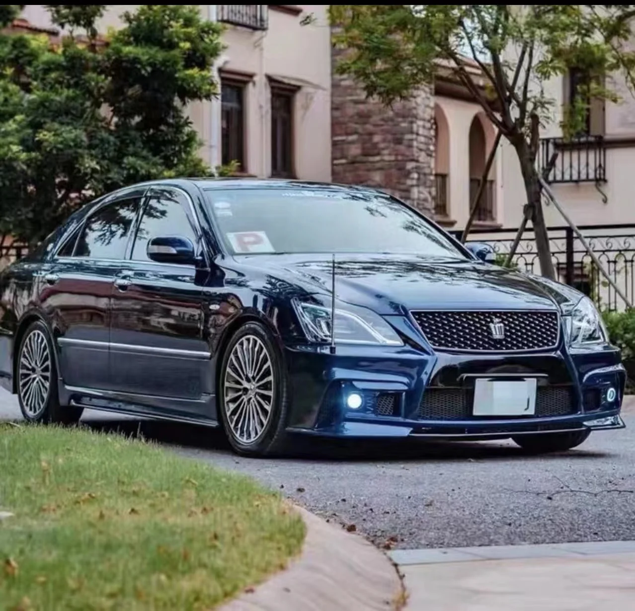 12th Generation Crown Upgrade with Aimgain Body Kit Bumpers