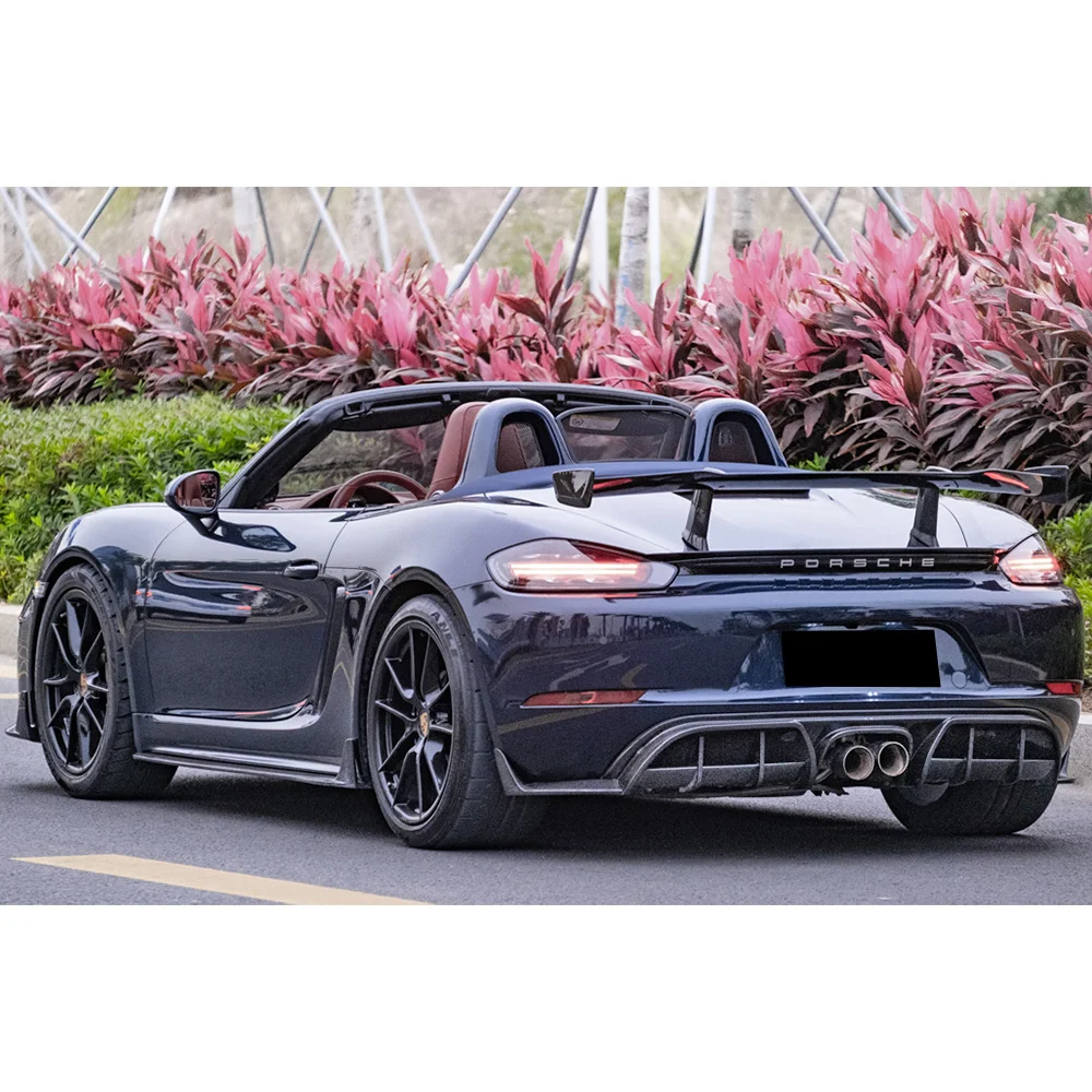 PT Style Dry Carbon Fiber Rear Spoilers for Porsche 718