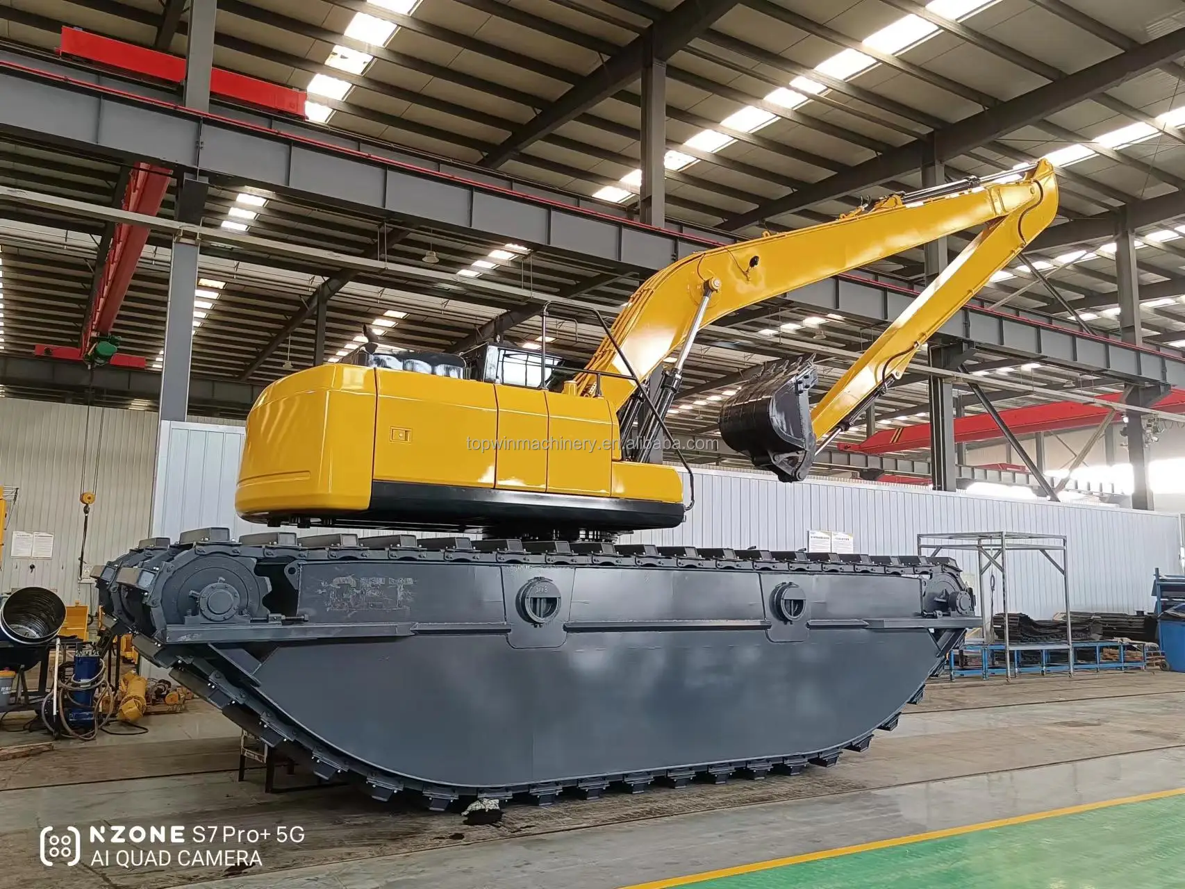 30ton Hydraulic Amphibious Crawler Excavator Floating Excavator For ...