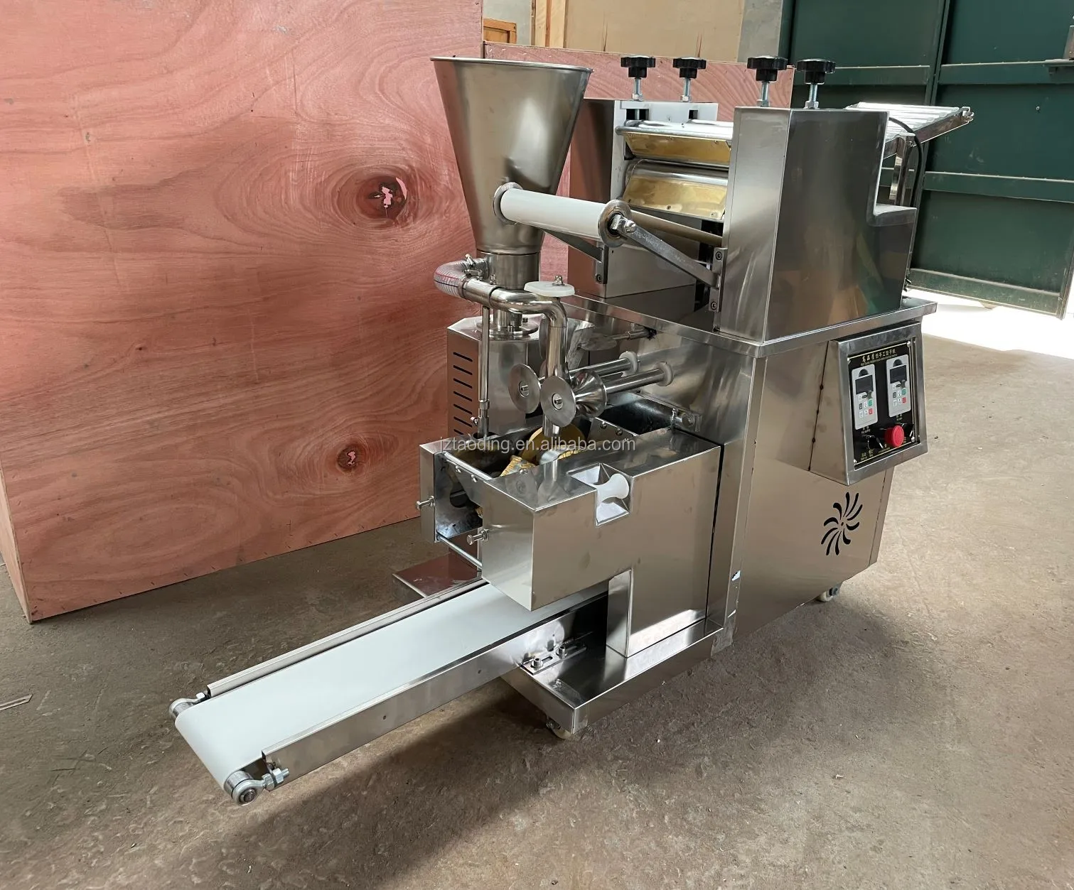 Efficient Empanada Making Machine - High Capacity & Quality