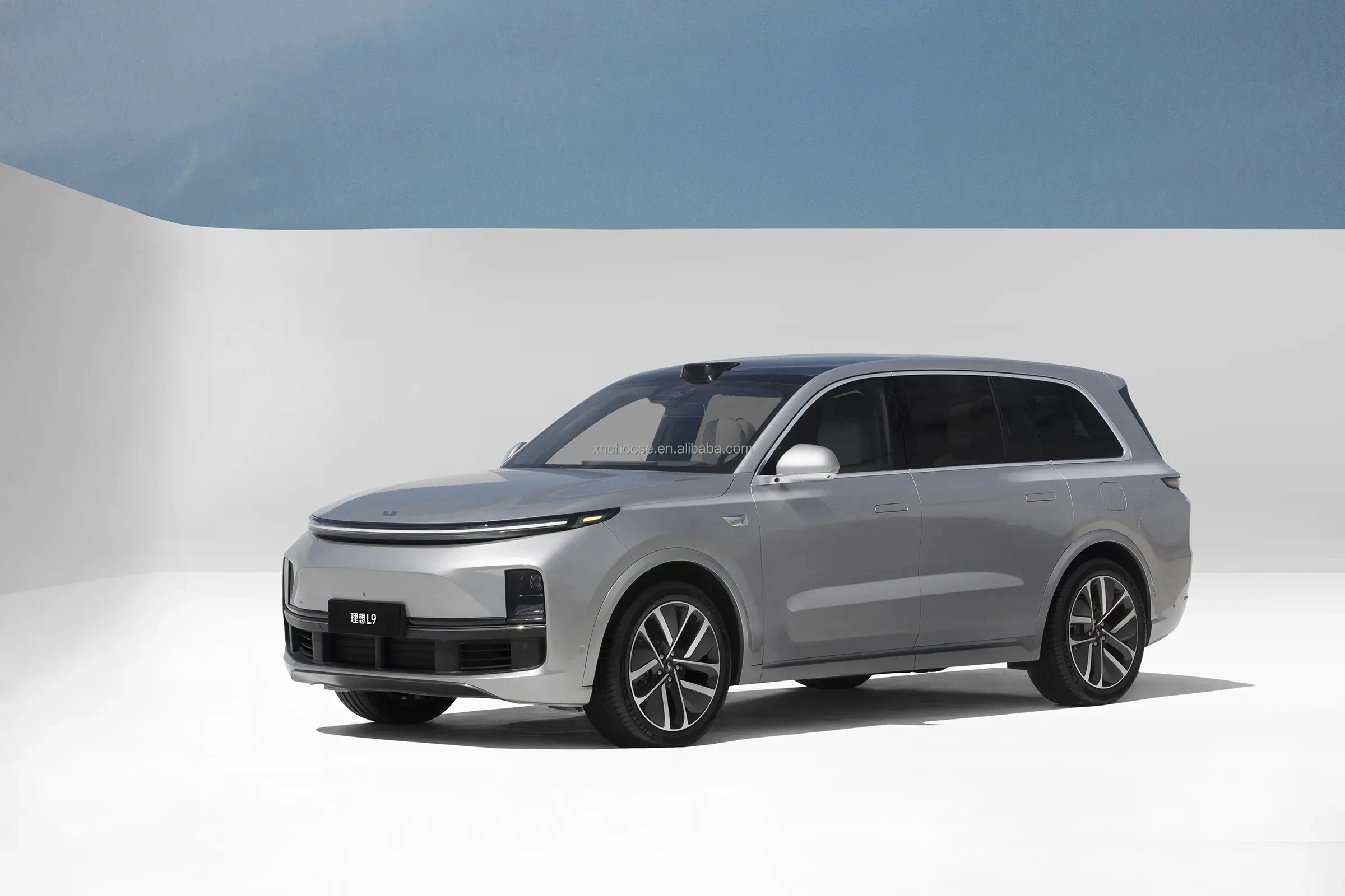 Li Auto L6 Hybrid EV SUV - Luxury and Efficiency Redefined