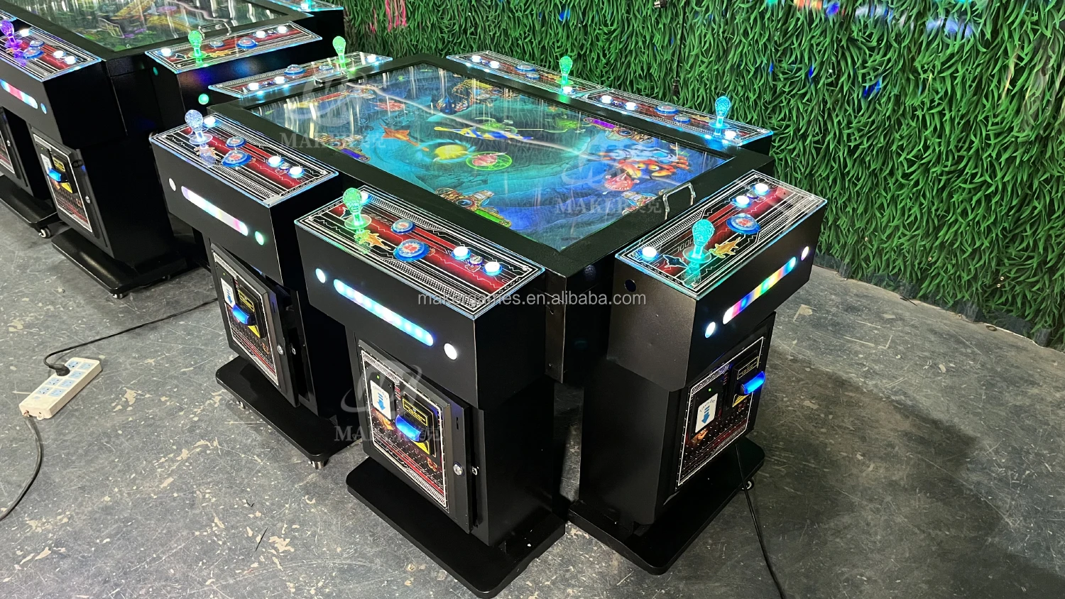 Classic 47 Inch 6 Players Coin Operated Table Fish Game