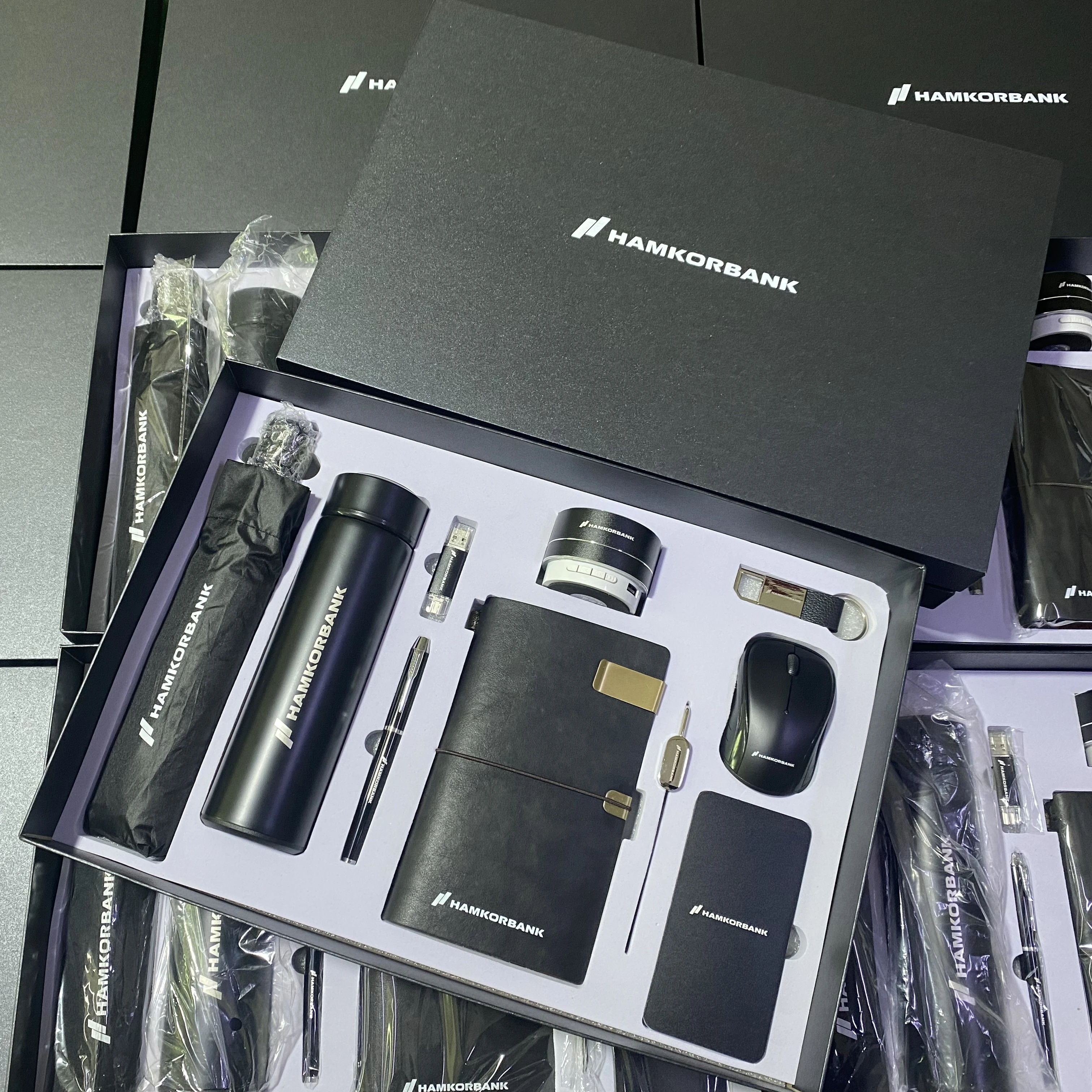 Custom Merchandising Corporate Promotional Gift Set With Logo Luxury ...