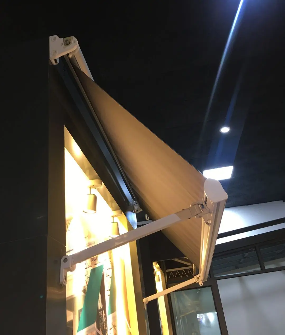 Outdoor Vertical Drop Arm Retractable Awning for Window Sunshade Rain ...
