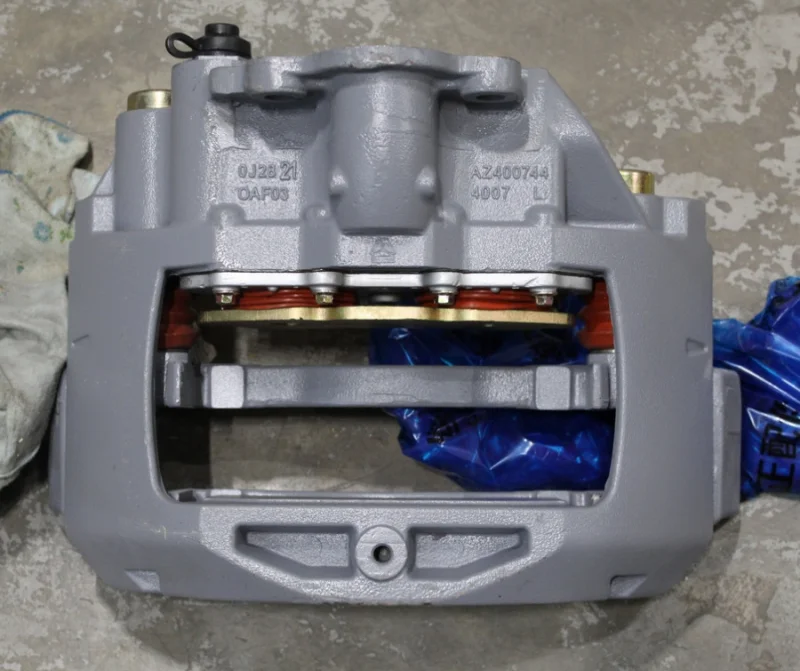 SITRAK C7H Brake Caliper Assembly Left - AZ4007444210
