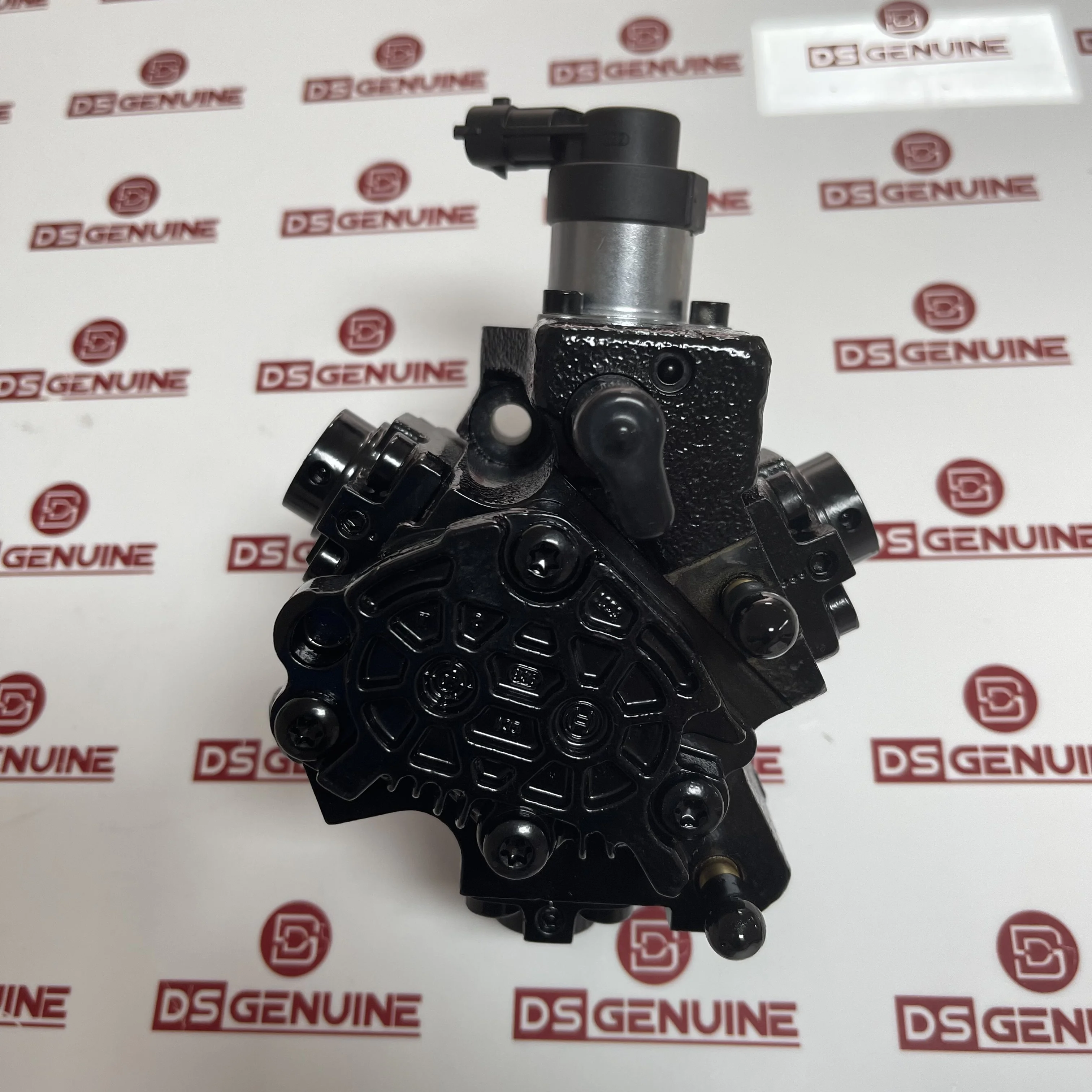 Genuine Diesel Engine Zd30 Fuel Injection Pump 0445010136 16700vz20e ...