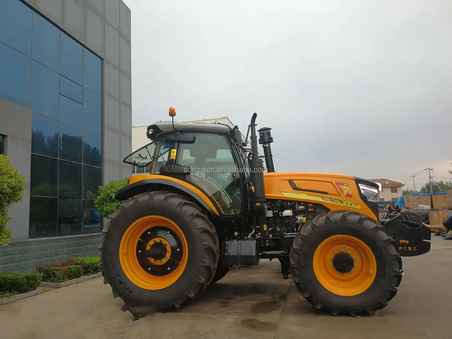 4WD High Quality Agricultural Farm Tractor - Mini Tractor 4x4