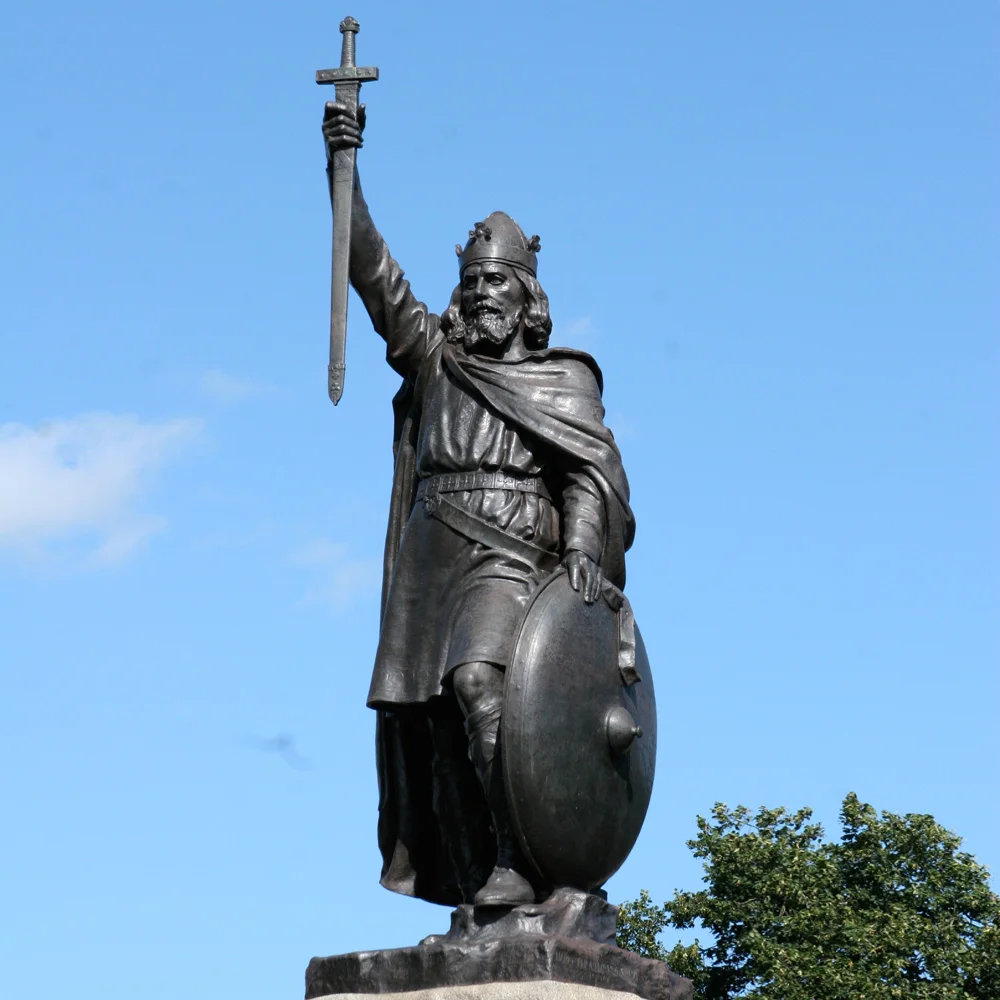 Life Size Bronze King with Sword and Shield Statue Metal Man Emperor ...