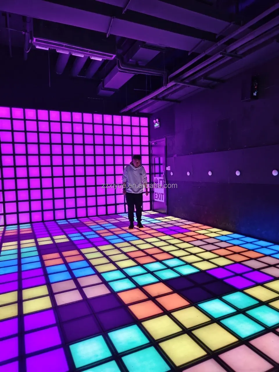 LED Jumping Grid - Interactive Fun for Indoor & Outdoor