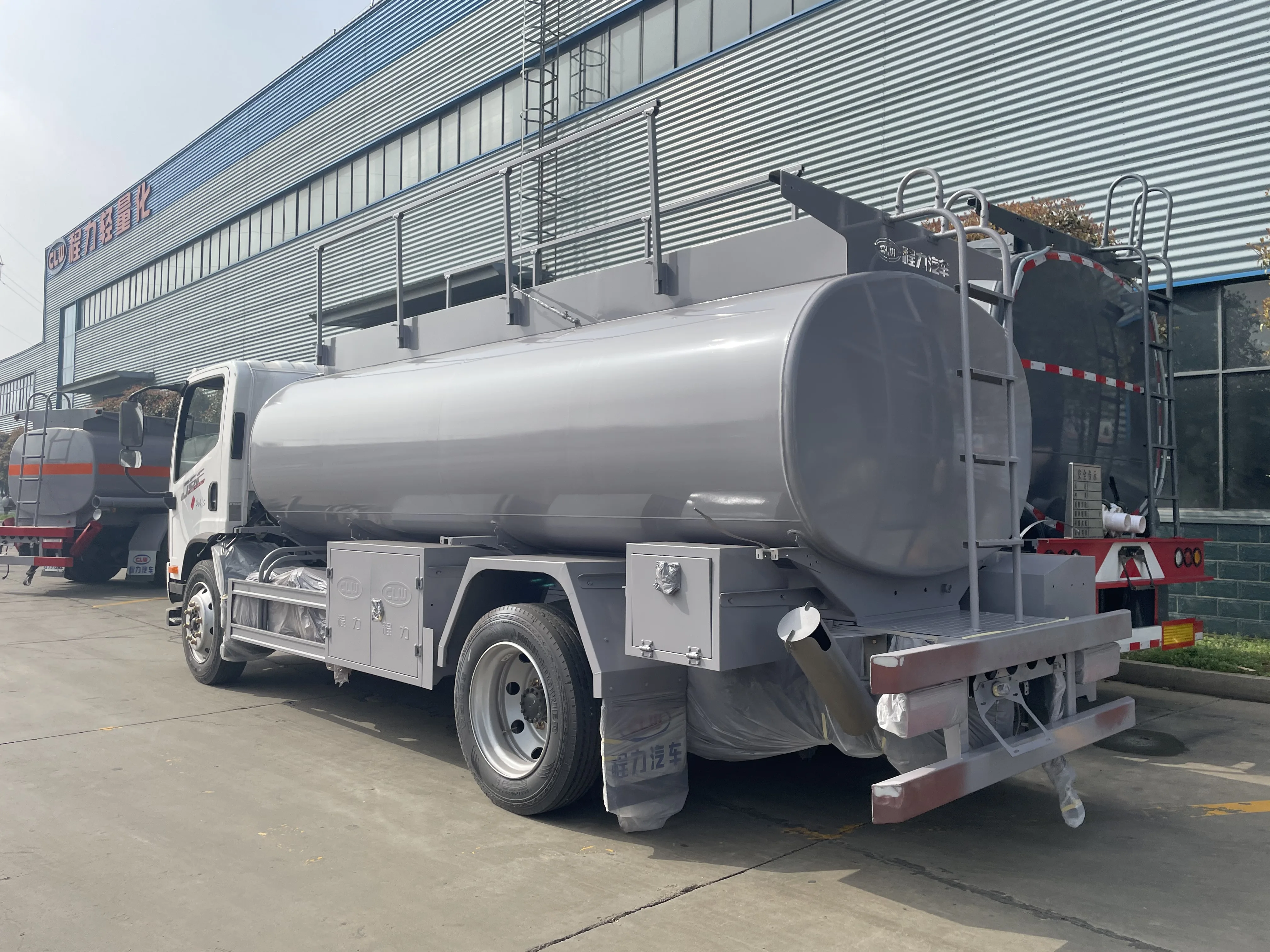 Famous Faw Mobile 10000 Liters Fuel Tanker Diesel Petrol Fuel Filling ...