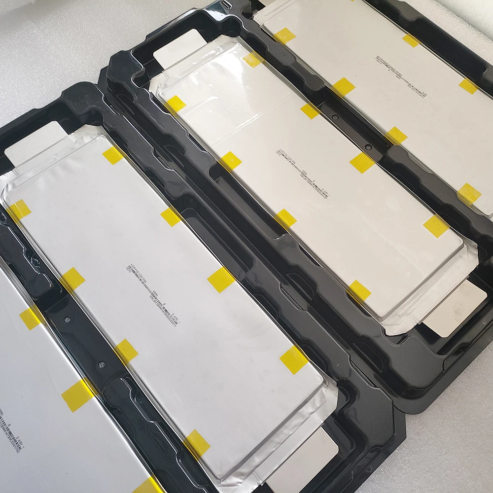 High Energy Density Solid State Graphene Lipo Battery