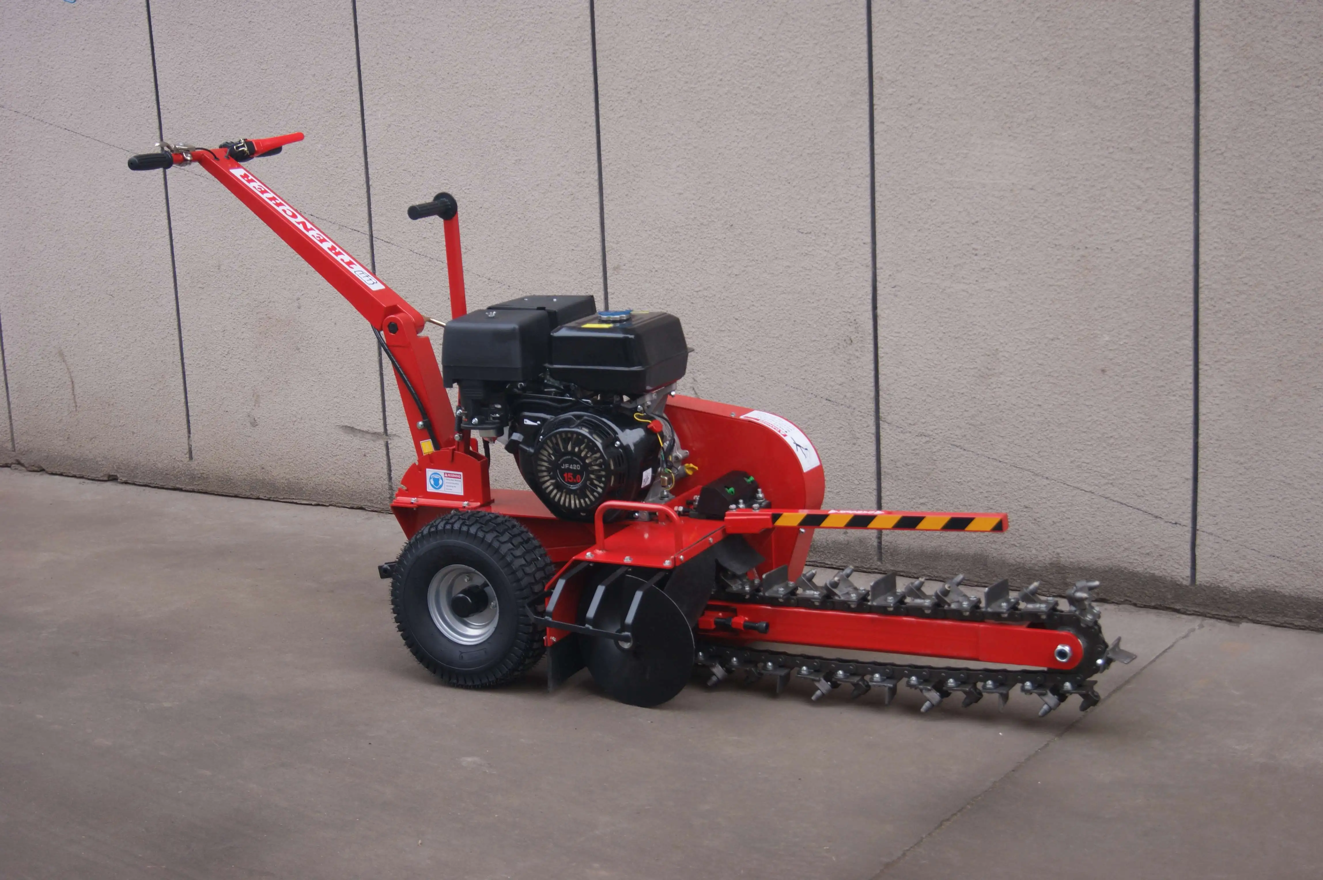 Mini Trencher Chain Trenching Machine Garden Trencher - Buy Mini ...