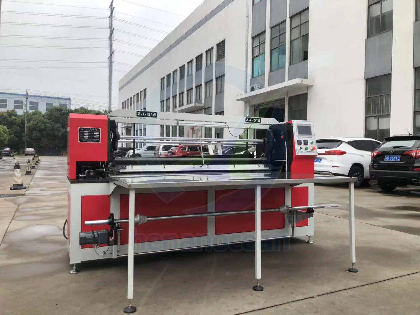 Computer-controlled Automatic Fabric Pleating Machine