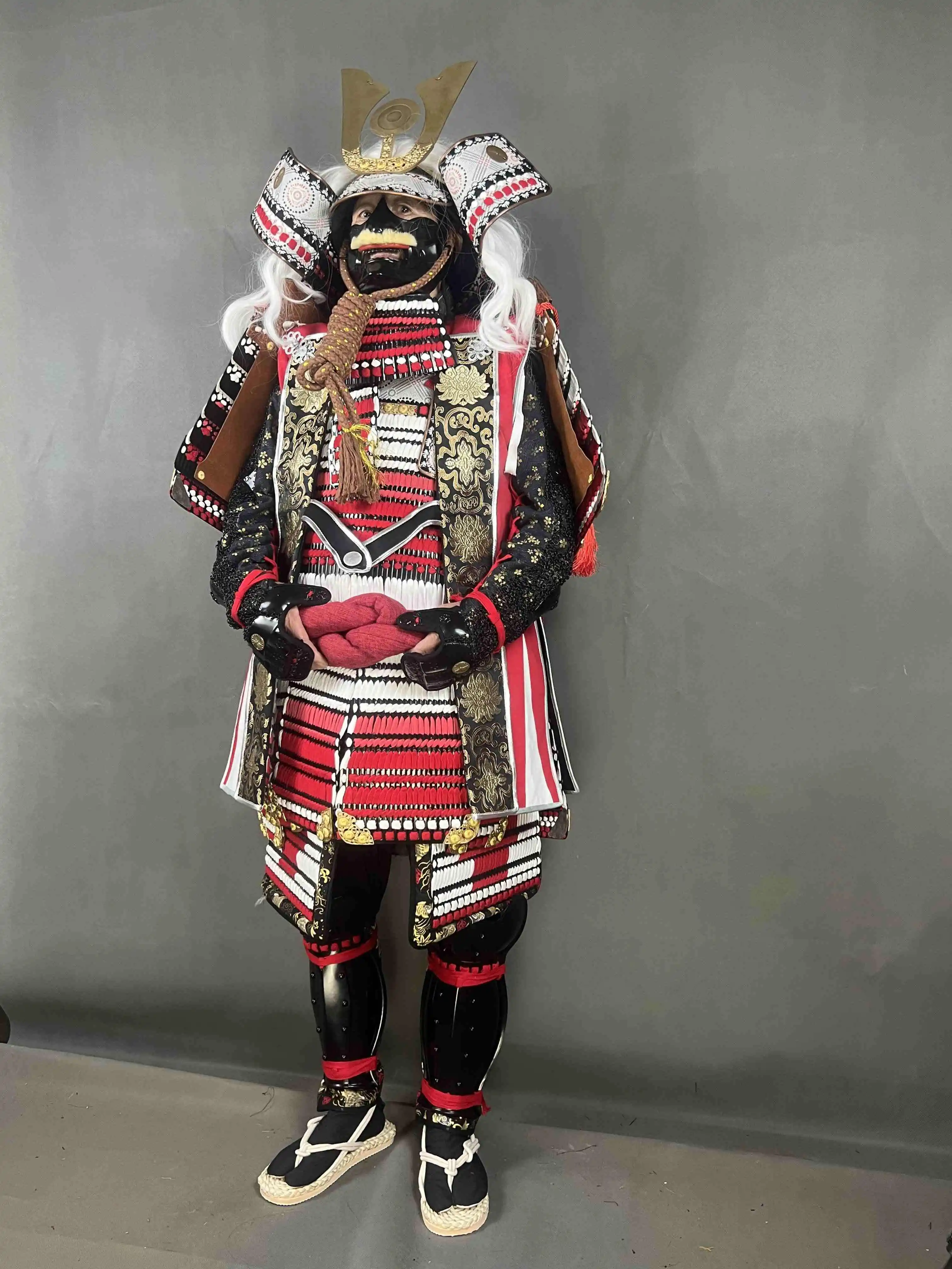 Japanese Traditional Samurai Armor for Children - Akaitoodoshi Osei ...