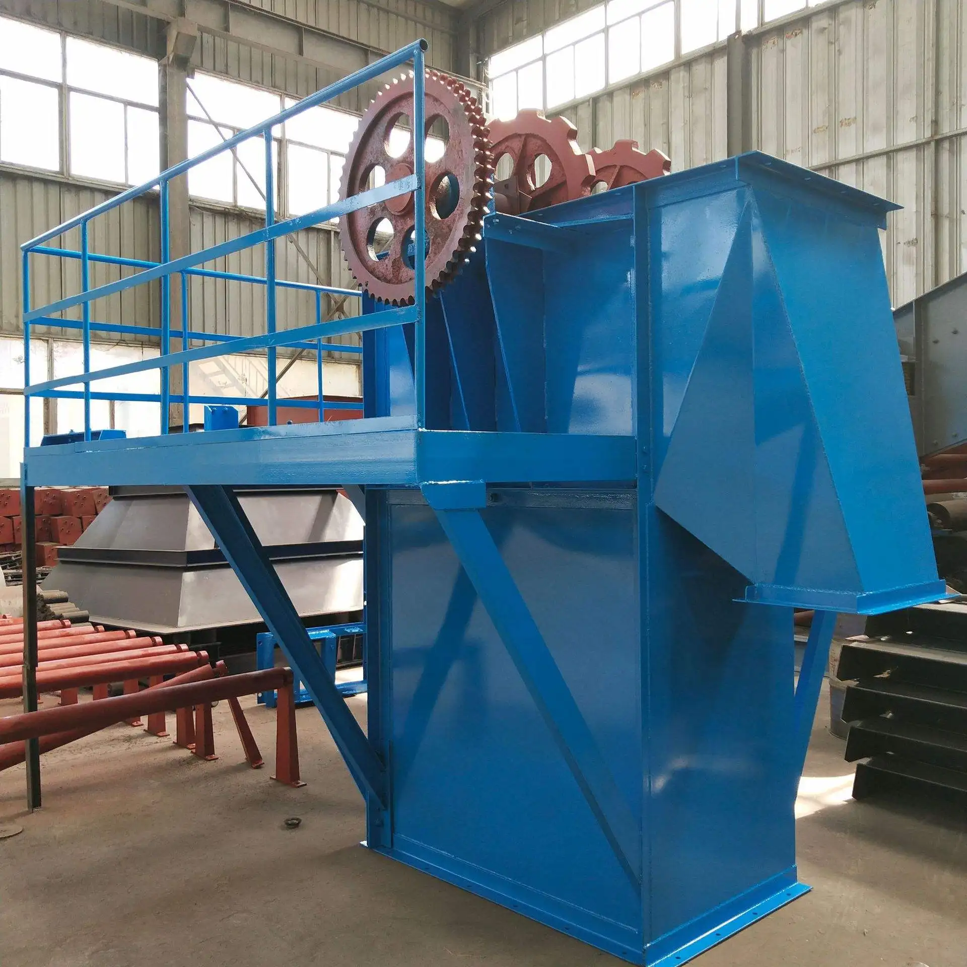 Industrial Vertical Lifting Conveyor Bucket Elevator Machine - Buy ...