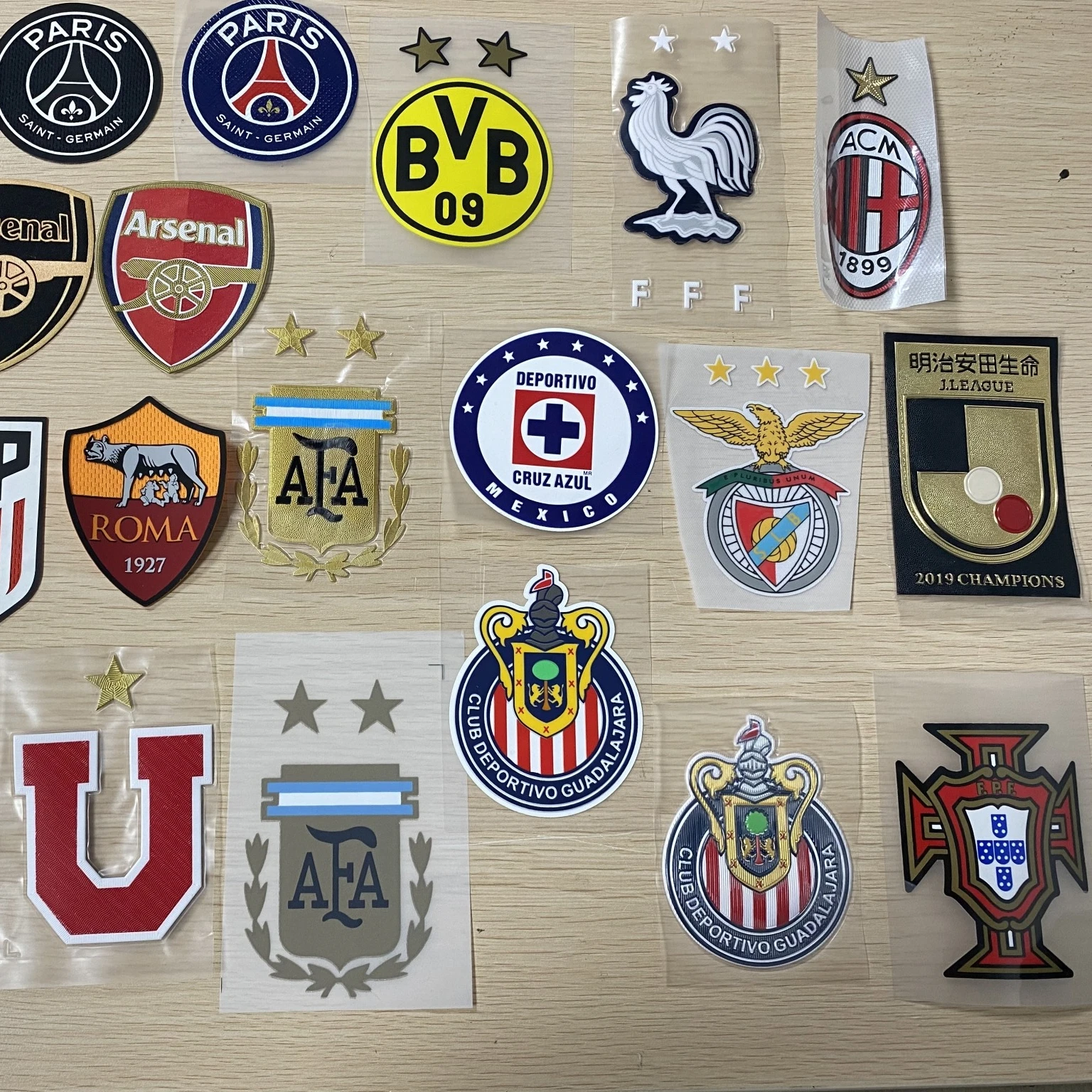 Wholesale Team Patch Football Patch 3d Custom Flock Silicone Tpu Heat ...
