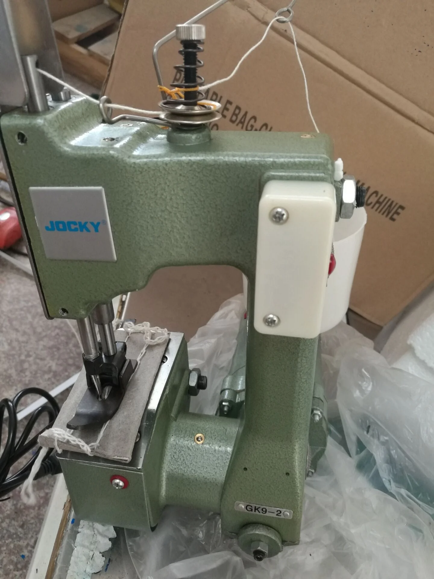 Gk9-2 Portable Pp Woven Bag Sewing Machine - Buy Bag Sewing Machine ...