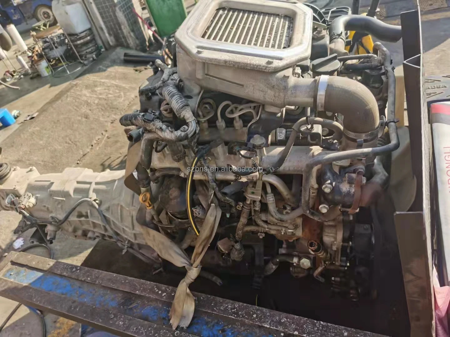 Used Turbo Diesel Engine Yd25 Complete Assembly Nissans Yd25ddti Engine ...