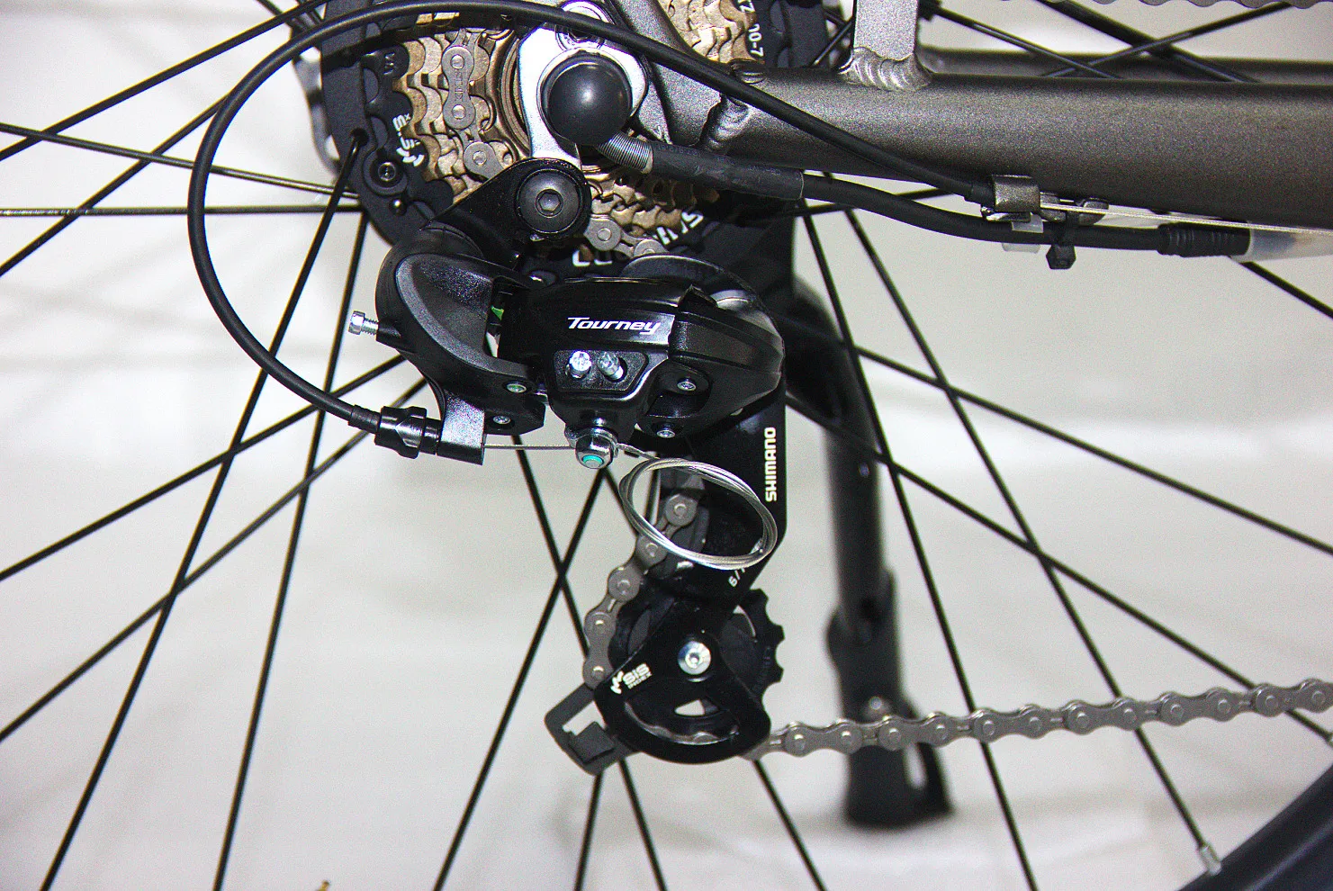 28 Inch Electric City Bike with 36v14ah Battery & 250W Motor