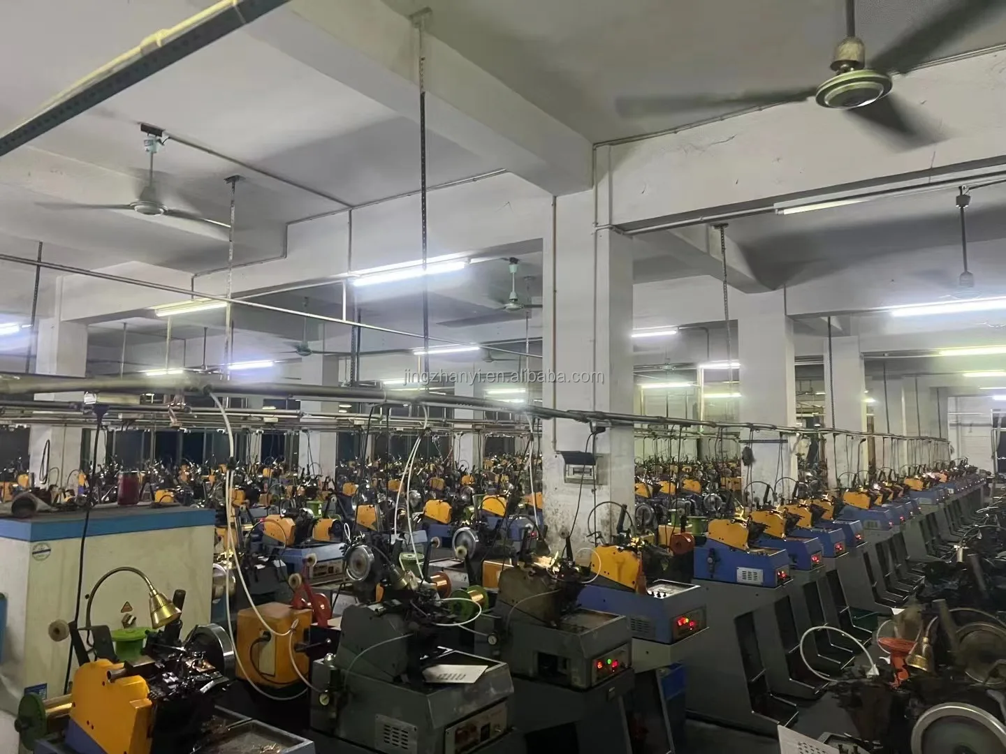 Wholesale 24K Real Gold Chains from China's 5G Manufacturing Process ...