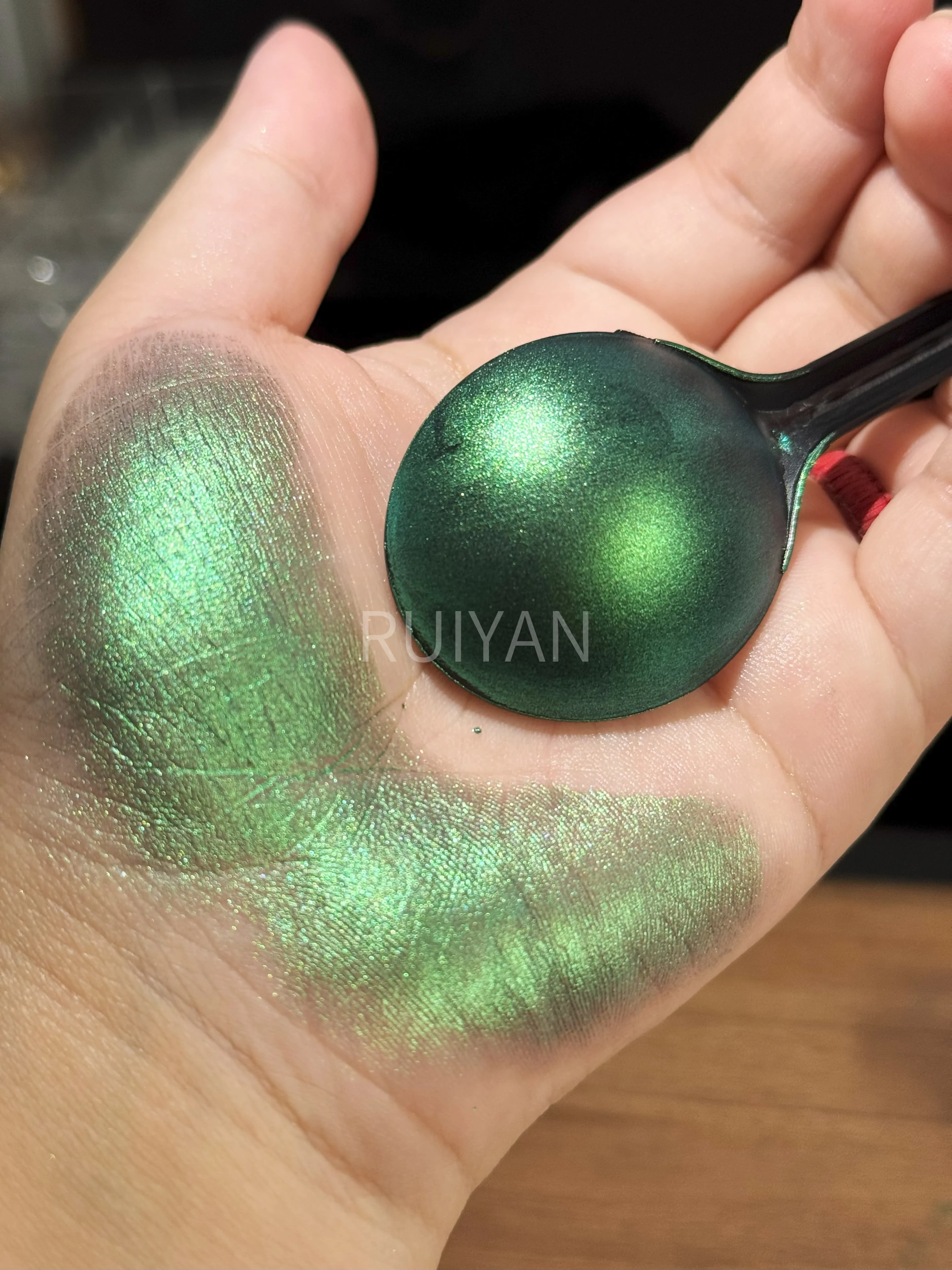 Shanghai Ruiyan Synthetic Mica Carbon Black Series Mica Pigment Powder ...