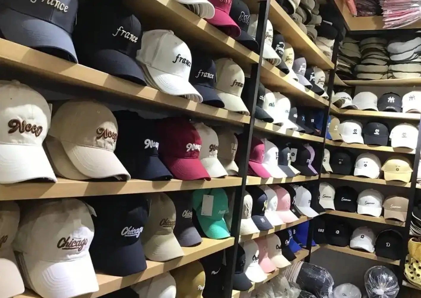 Custom Good Quality Black Two Toned 5 Panel Snapback Curved Brim Sap ...