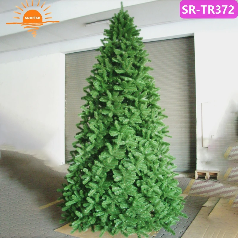 Giant LED Christmas Trees for Commercial Outdoor Display