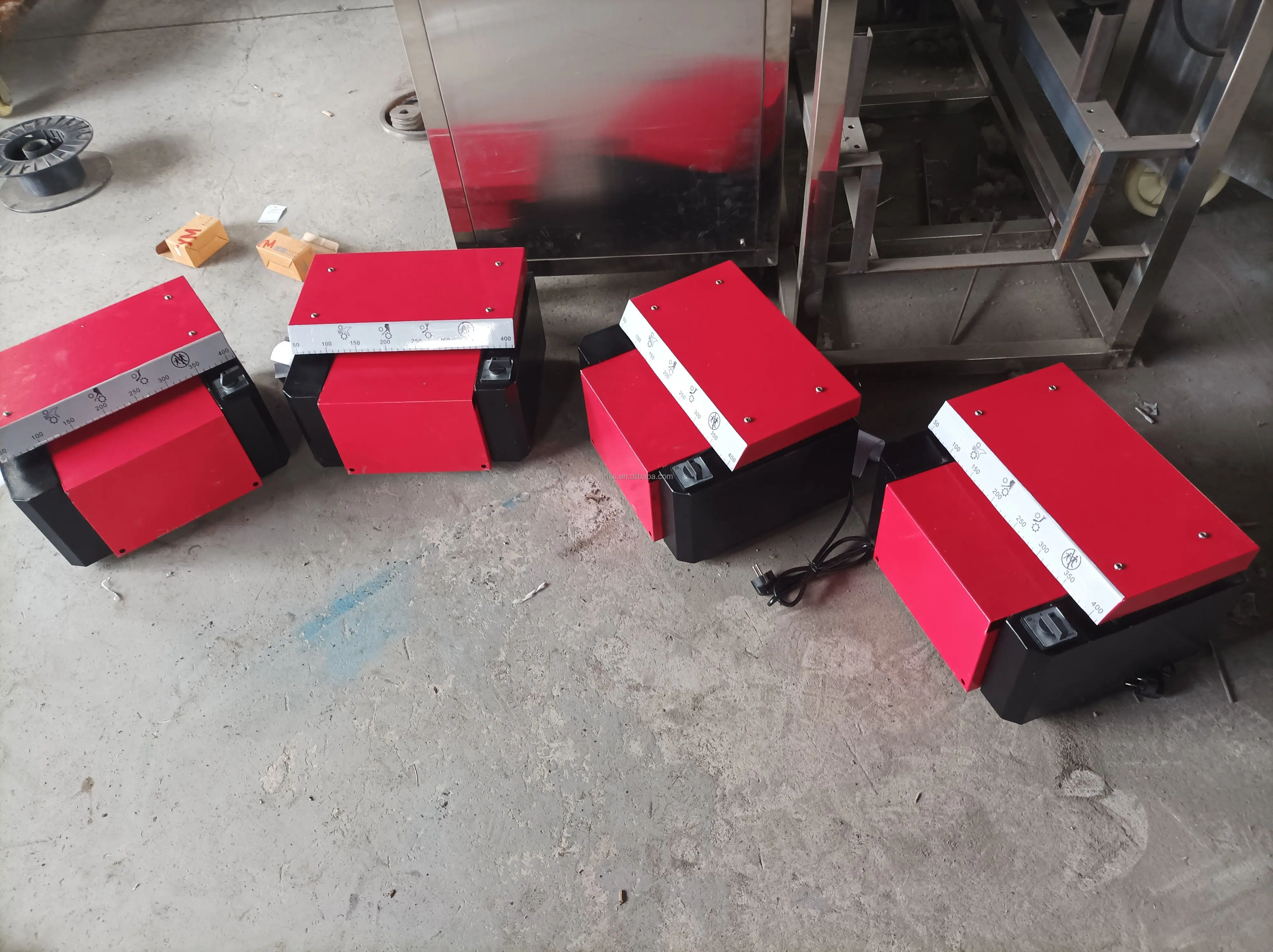 Waste Recycle Paper Shredders - Efficient Cardboard Cutting