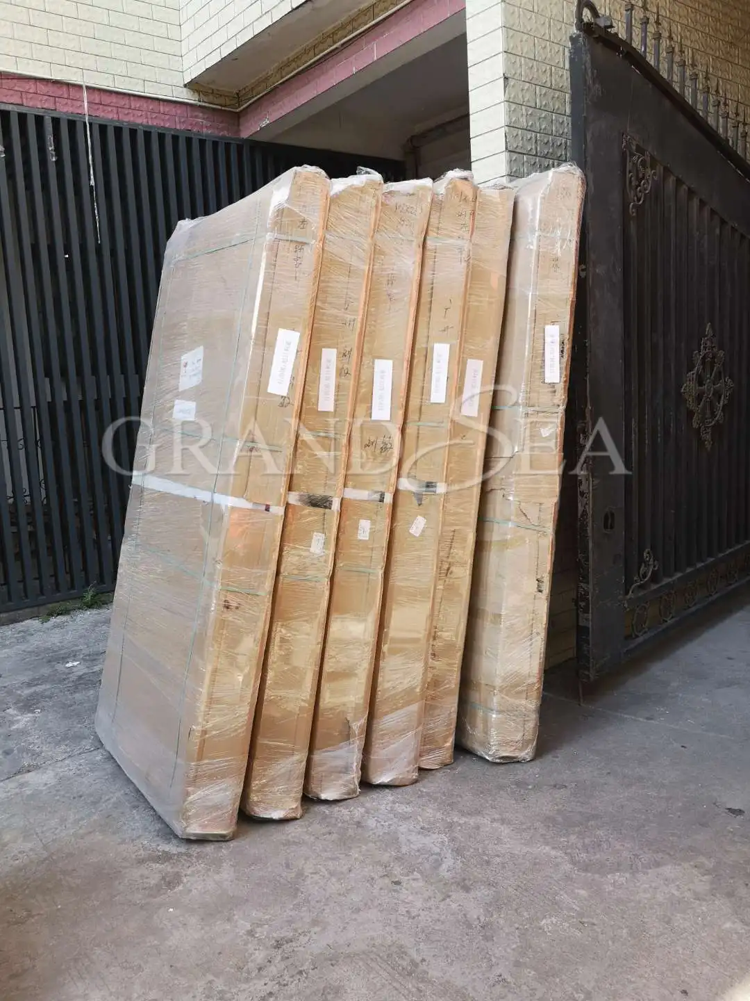 Luxury Gold Color Aluminum Profile Design Sliding Glass Window - Buy ...