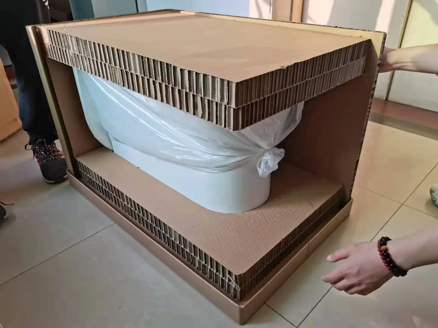 Eco Friendly Honeycomb Paper Board - High Strength & Light Weight