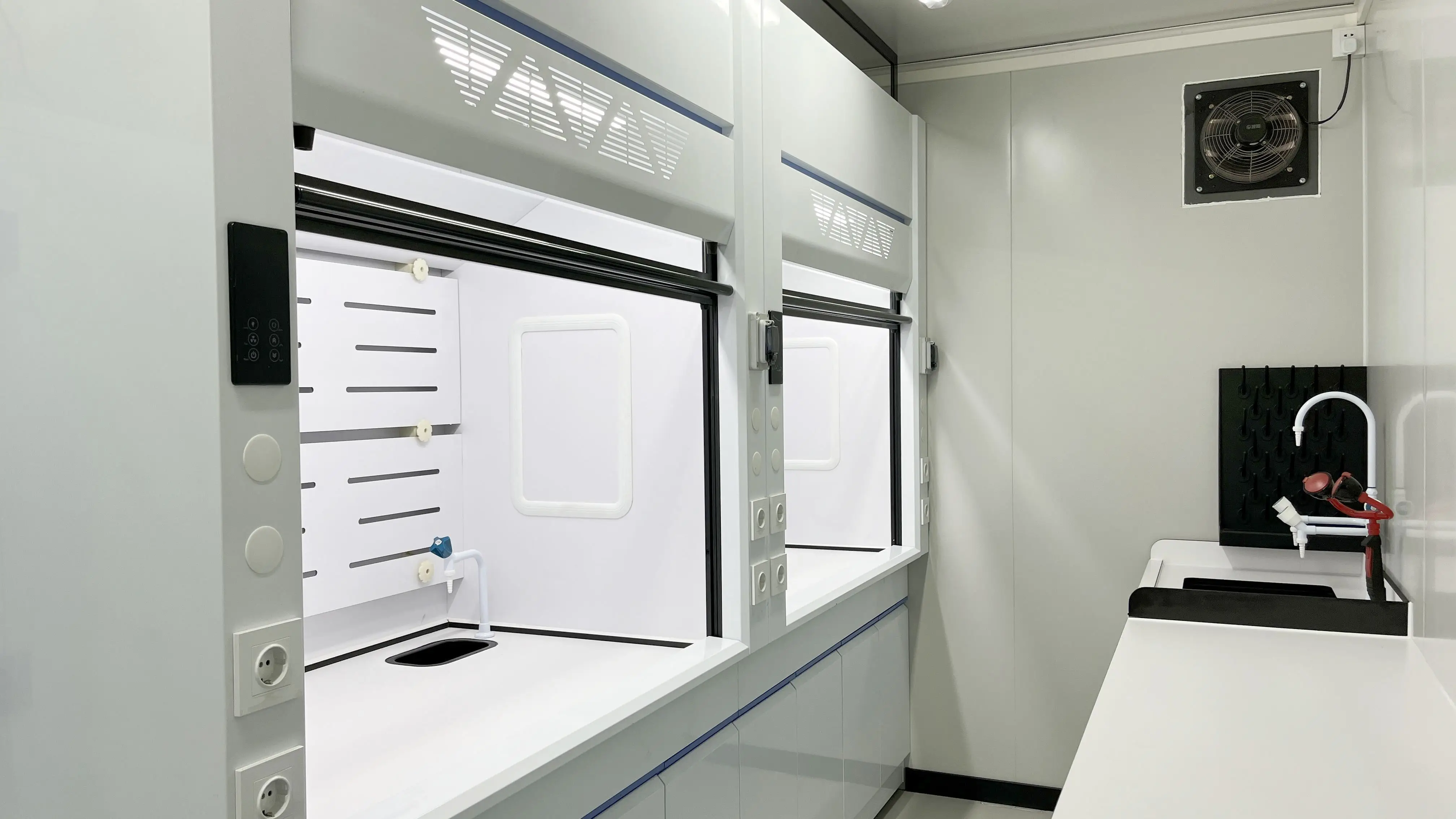 Mobile Laboratory in a 40HQ Container - Transportable Lab