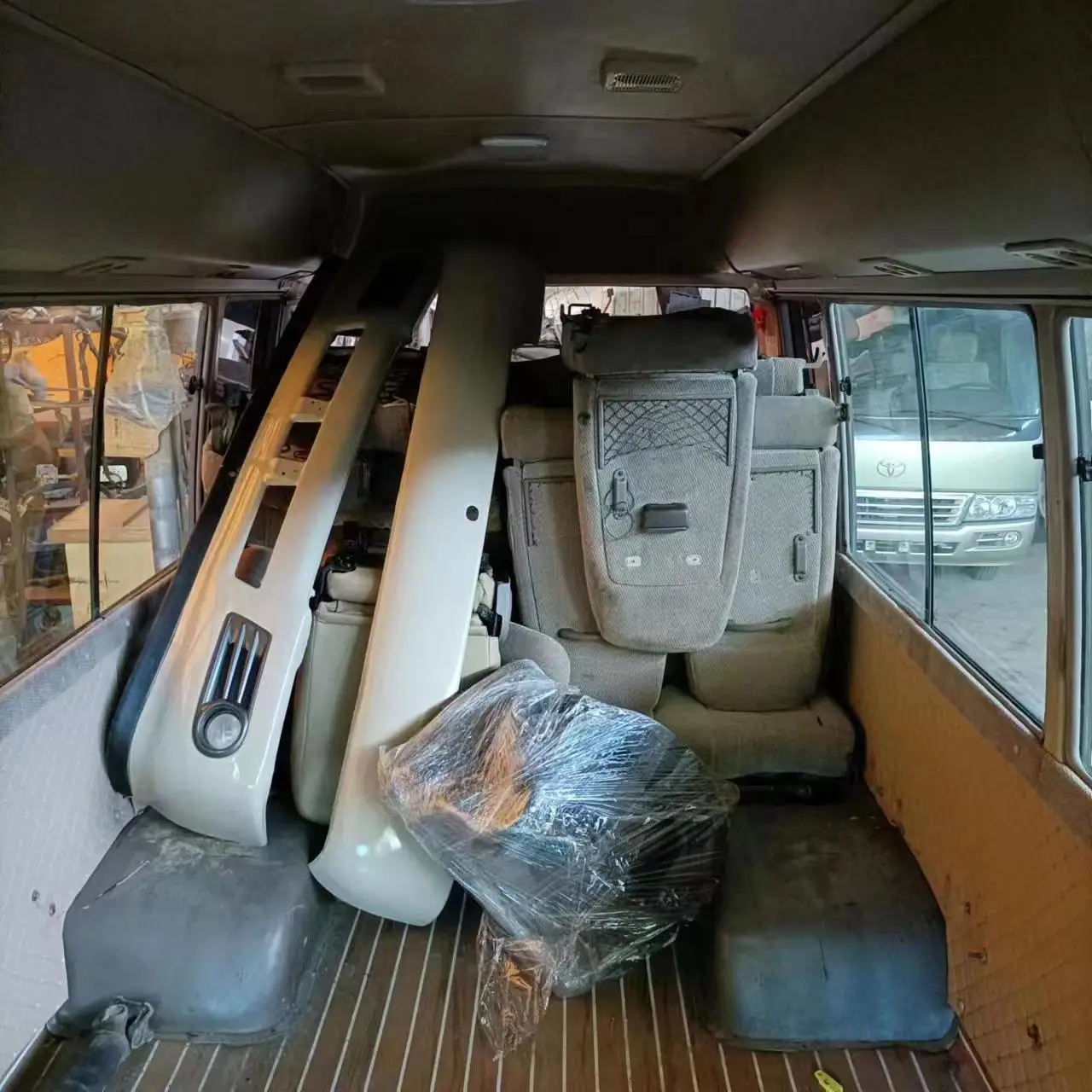 bus spare parts for Toyota Coaster| Alibaba.com