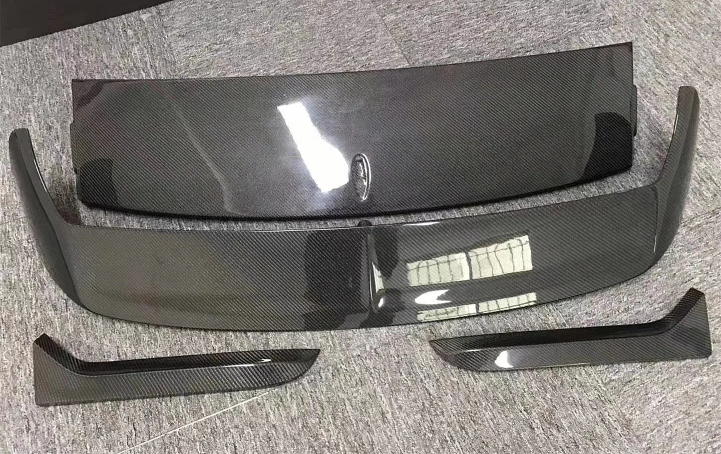 Bentley Bentayga Carbon Fiber Front Lip & Rear Spoiler Body Kit OEM