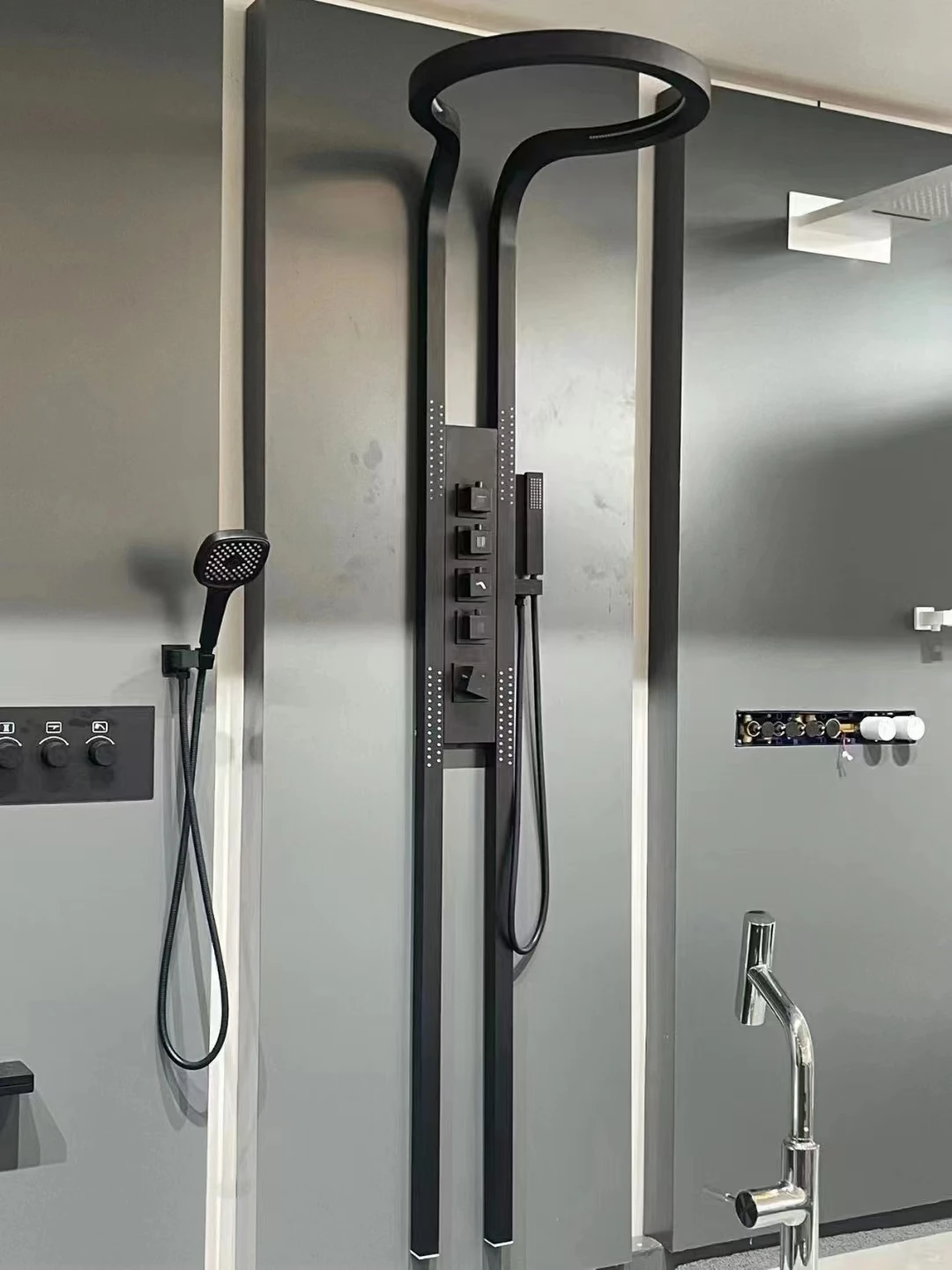 Factory Black Silver Multifunction Rainfalll Piano Key Hot And Cold ...