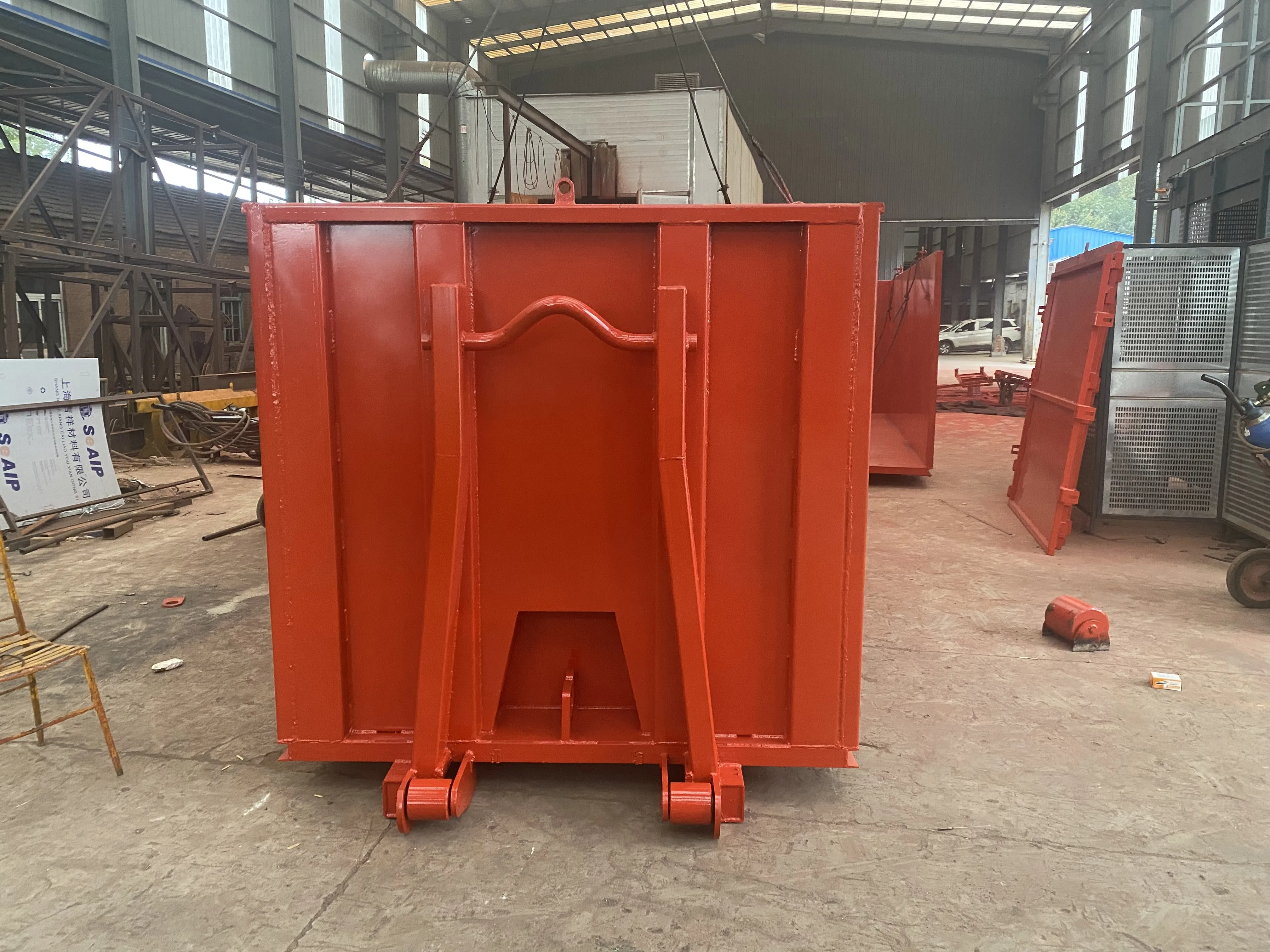 Outdoor Metal Skip Bin Roll Off Dumpster Industrial Mobile Scrap Metal ...