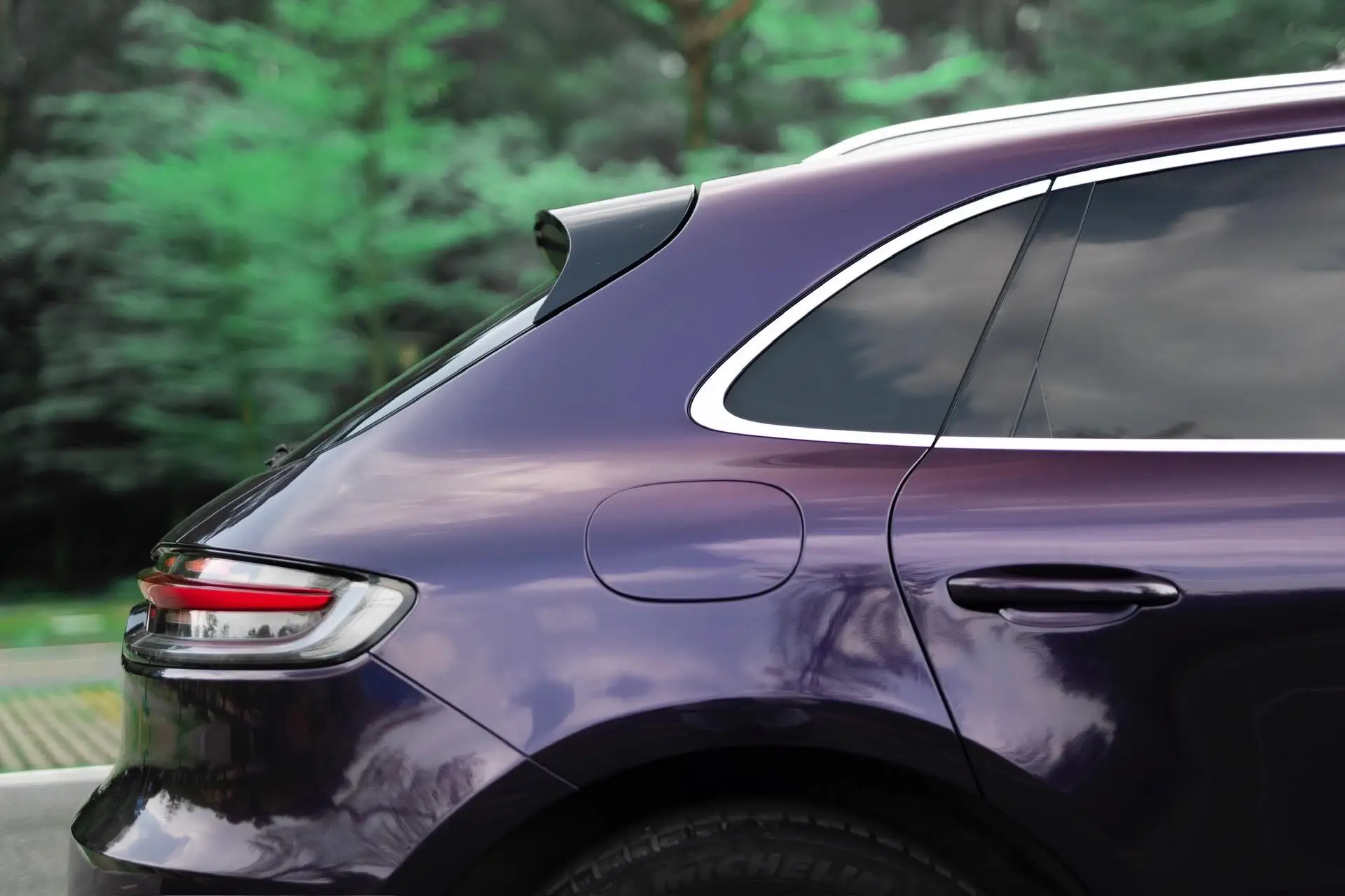 1.52*18m Super Glossy Venetian Purple High Quality Car Vinyl Wrap Roll Full Body Skin Decoration ...