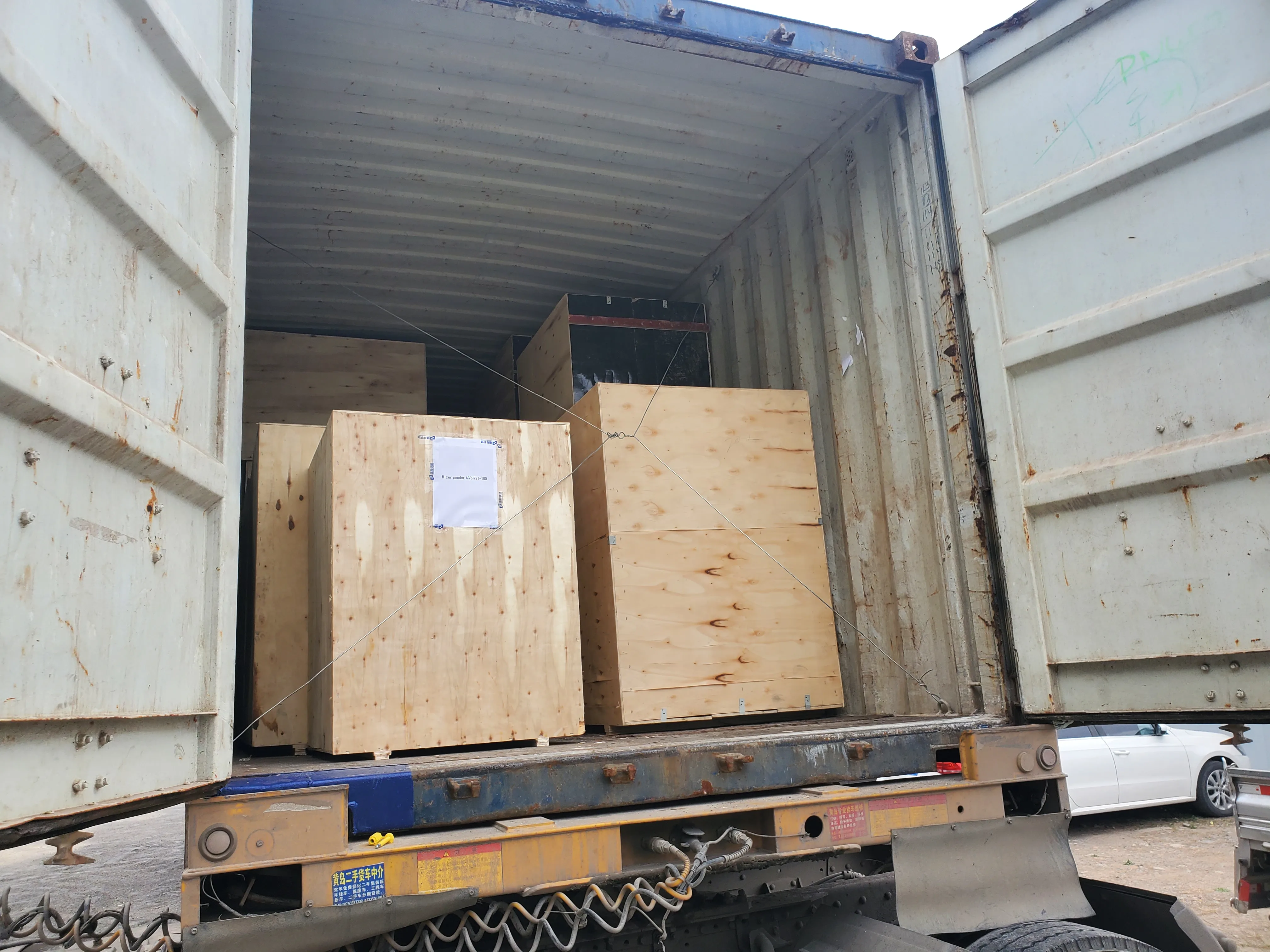 High Capacity Log Splitter - Efficient Wood Processing