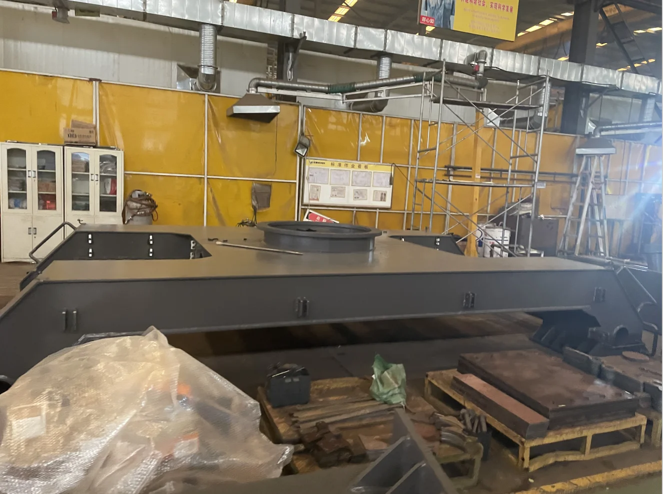 MONDE Excavator Crawler Frame Elevation Long Leg Assy with Coal Bucket ...