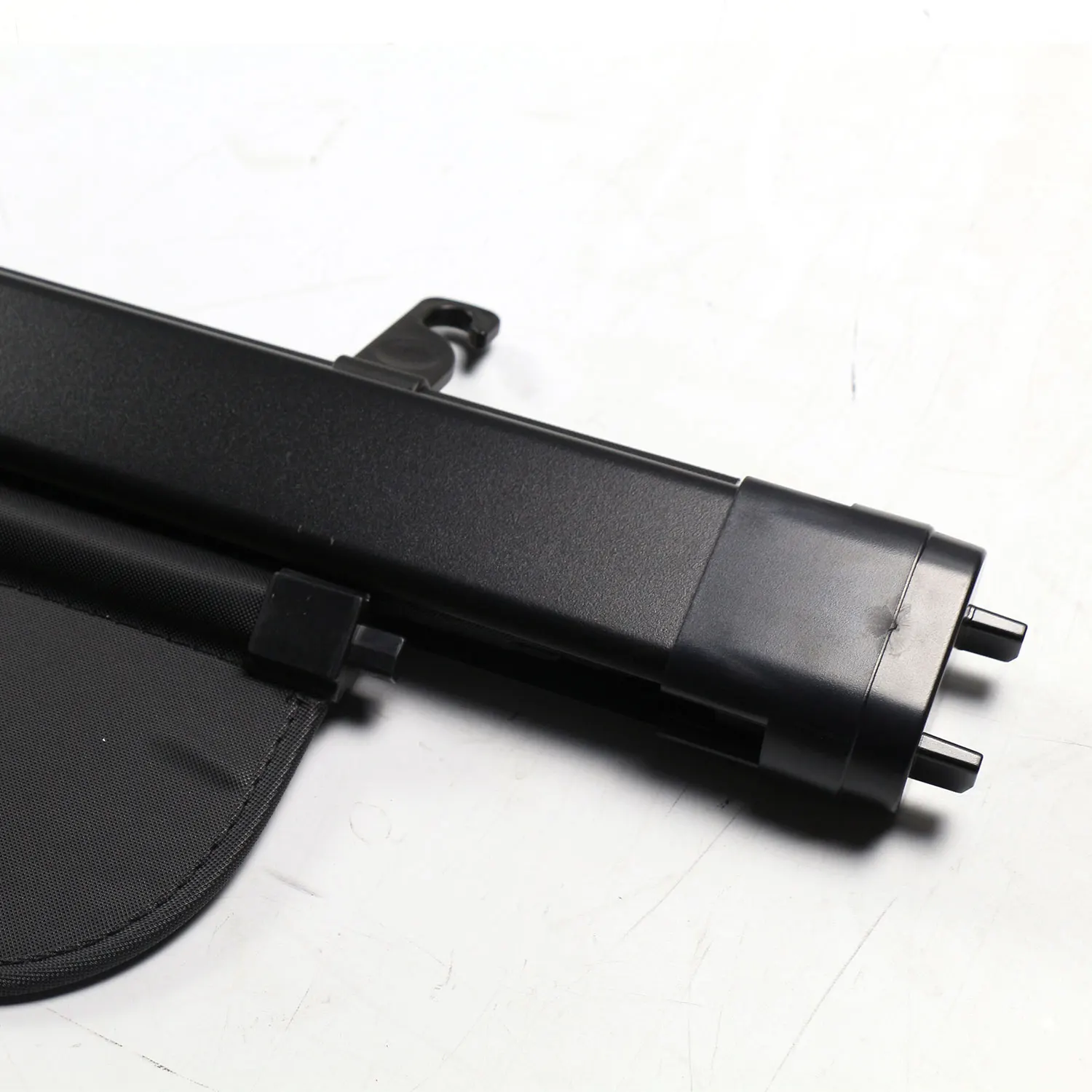 OEM ODM Auto Parts Parcel Shelf for Audi Q7 07-15 Rear Trunk Curtain ...