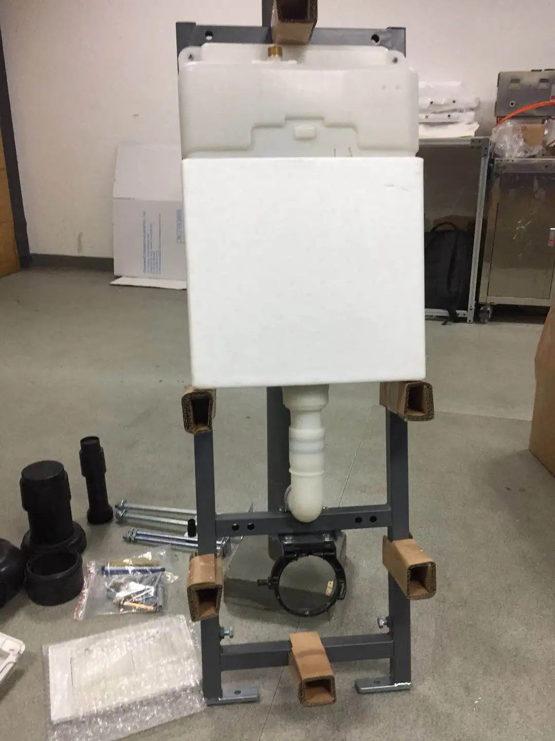 Dual Flush Concealed Cistern For Wall Hung Toilet - Buy Tank Concealed ...