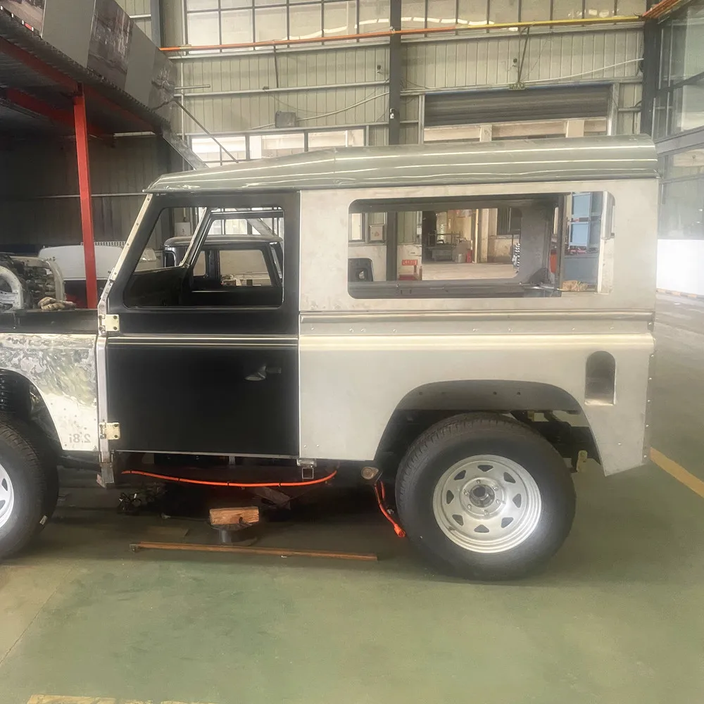 Aluminium Land Rover Defender Windshield Frame - OEM#LR055317