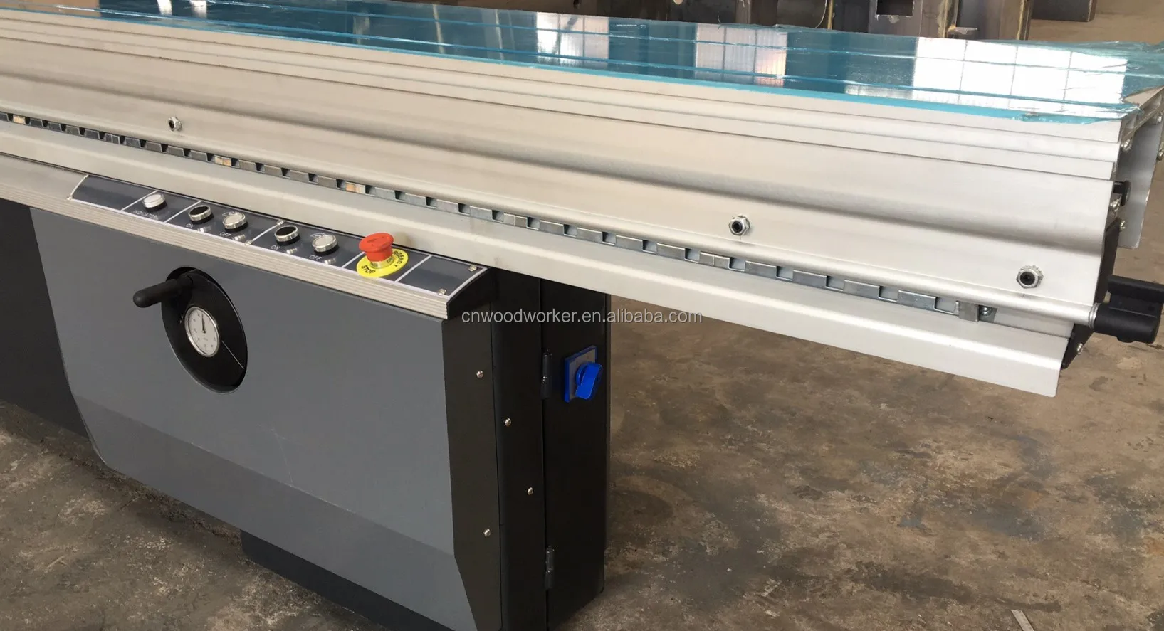 45/90 Degree Full Automatic Sliding Table Saw - Wood Cutting