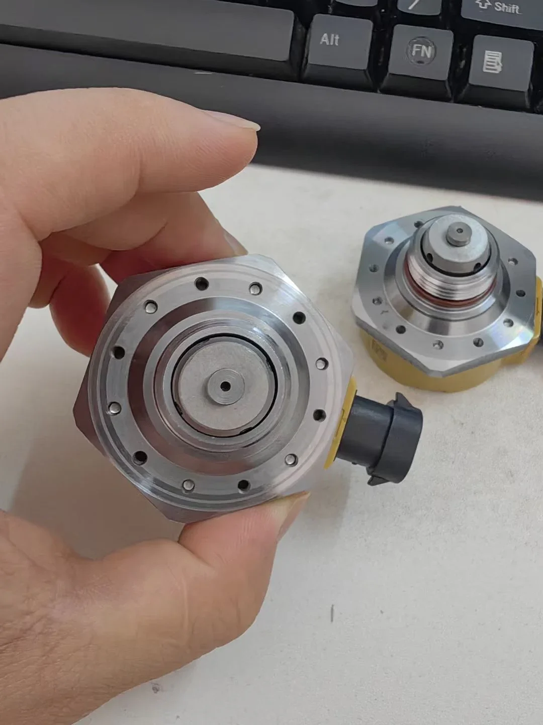 3125620 Fuel Pump Solenoid Valve For E320d 286-1511 312-5620 Excavator ...